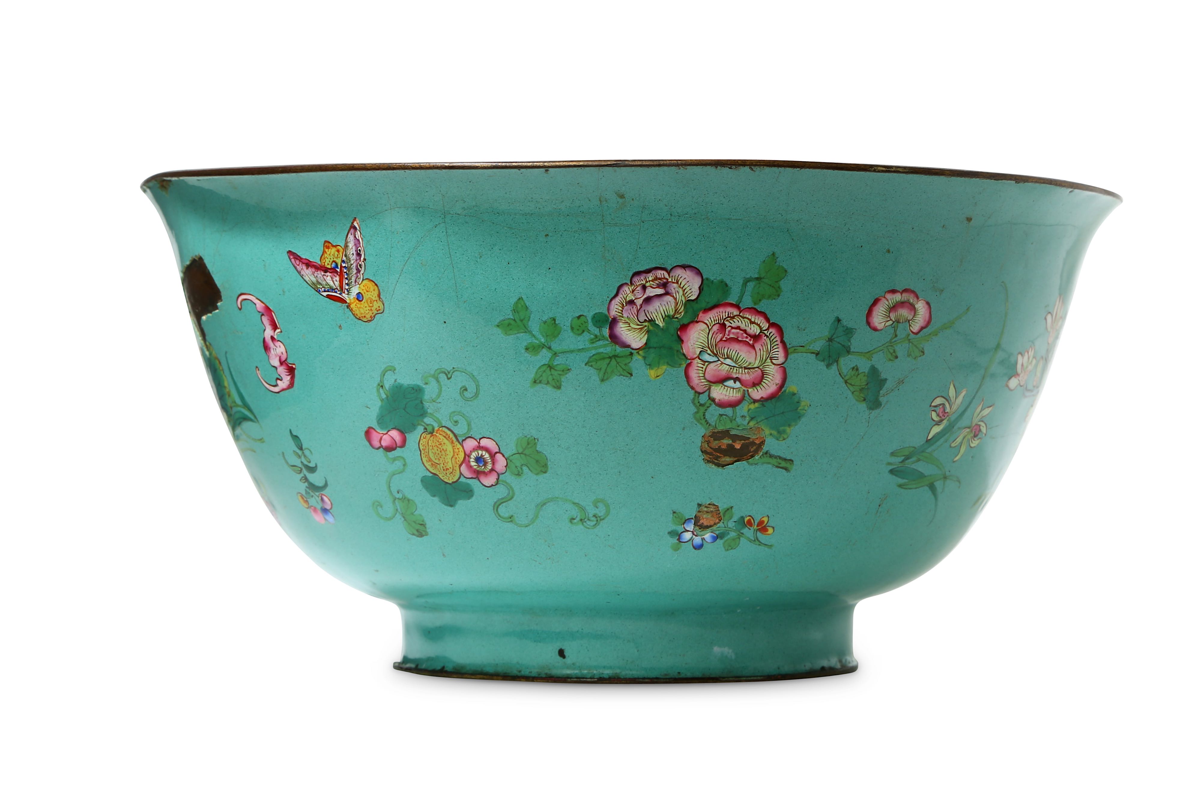 Lot 338 - A CHINESE CANTON ENAMEL TURQUOISE-GROUND