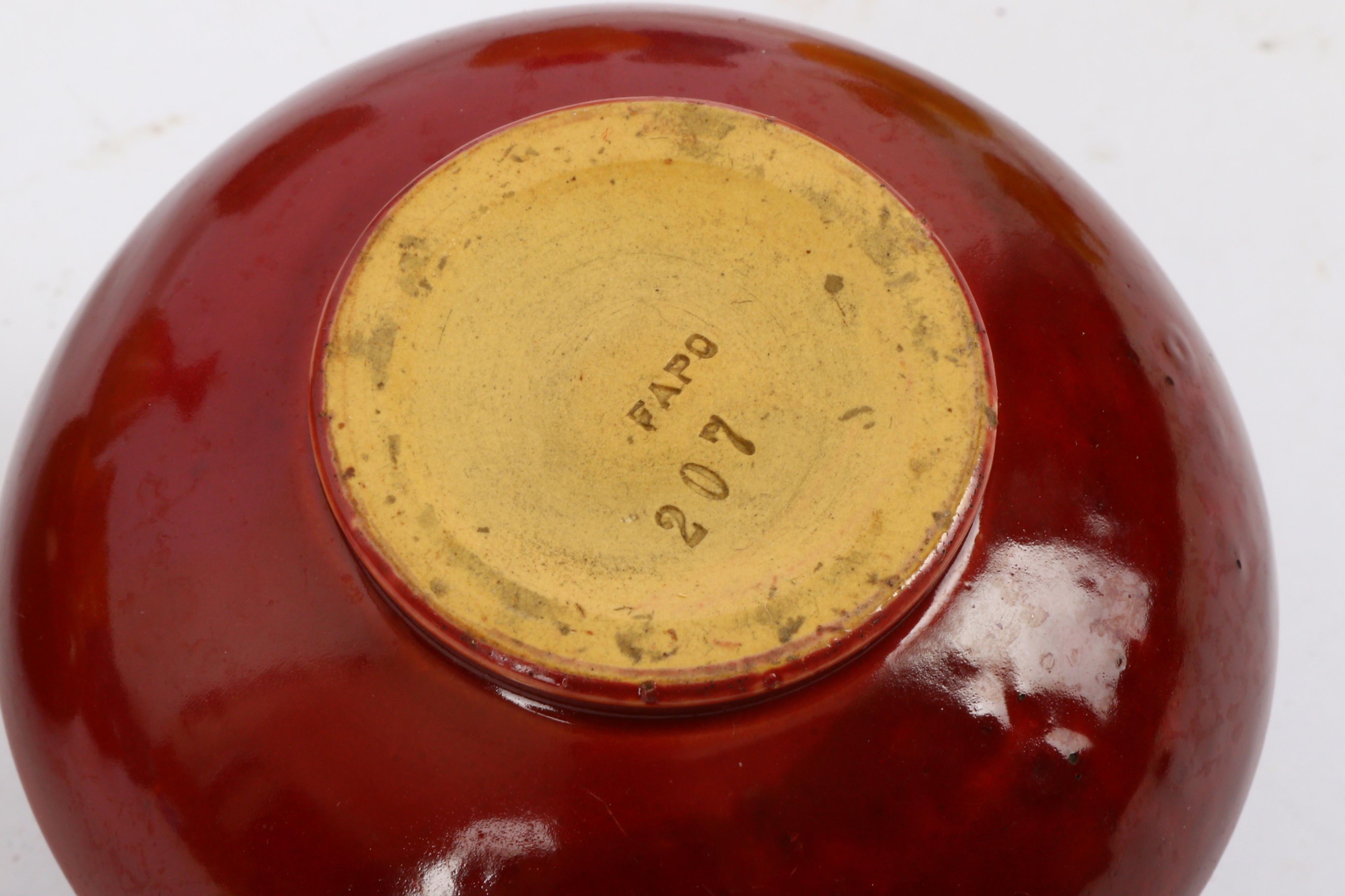 Lot 761 - A small collection of Linthorpe pottery