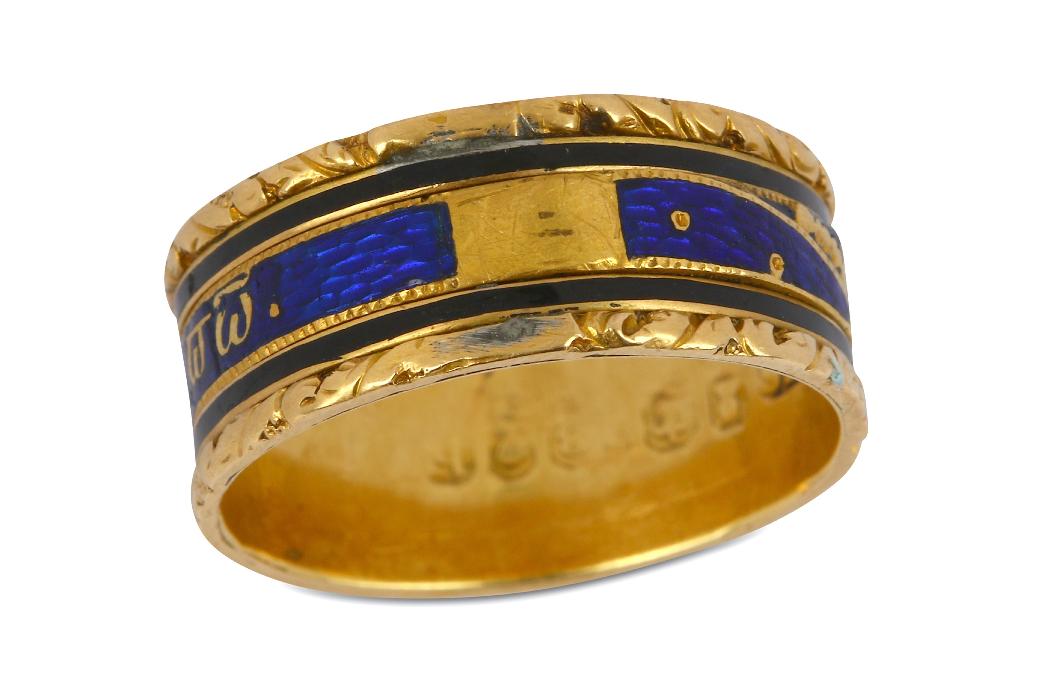 Lot 54 - A COMMEMORATIVE ENAMEL AND GOLD LOVE TOKEN