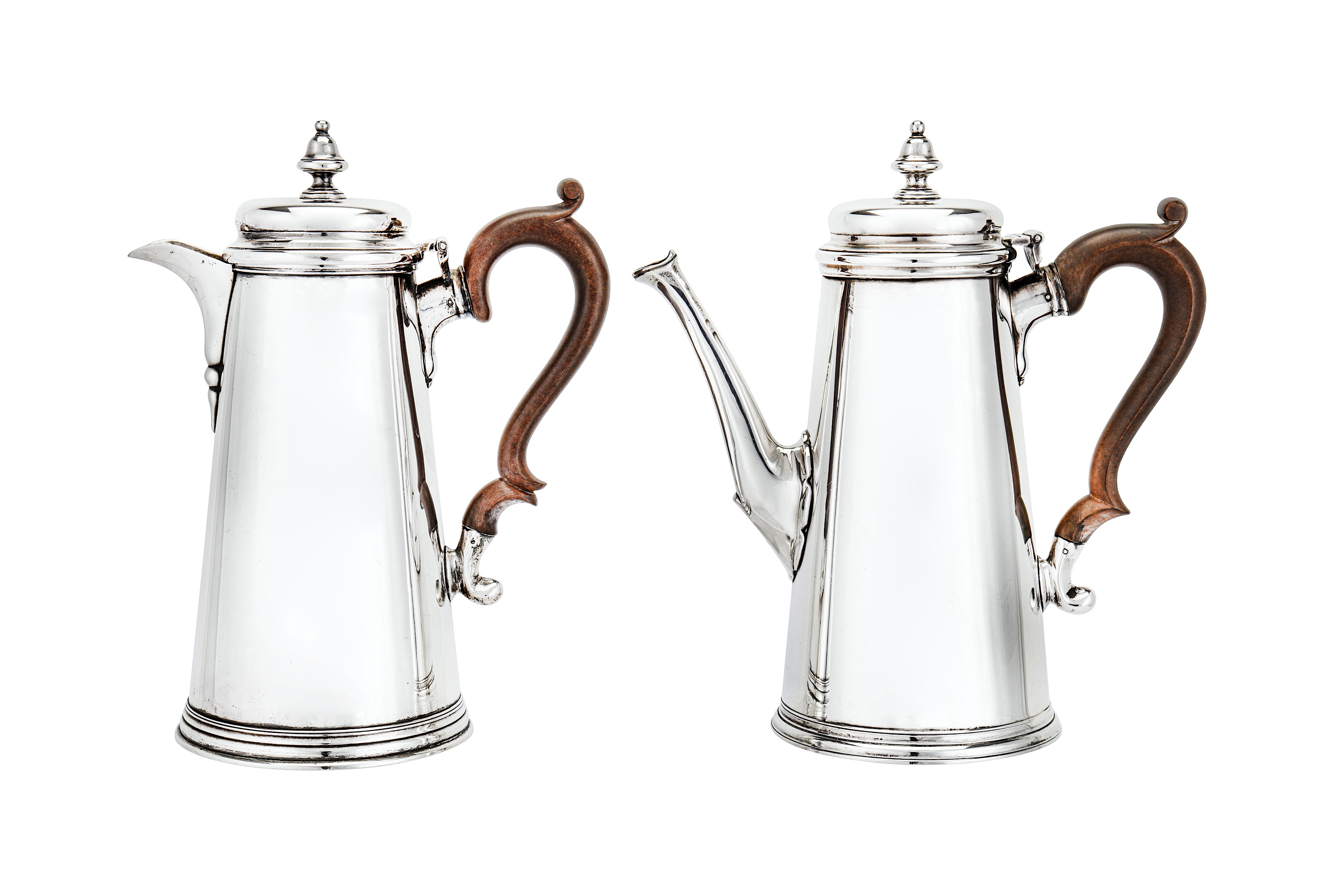 Lot 468 - An Elizabeth II sterling silver café au lait