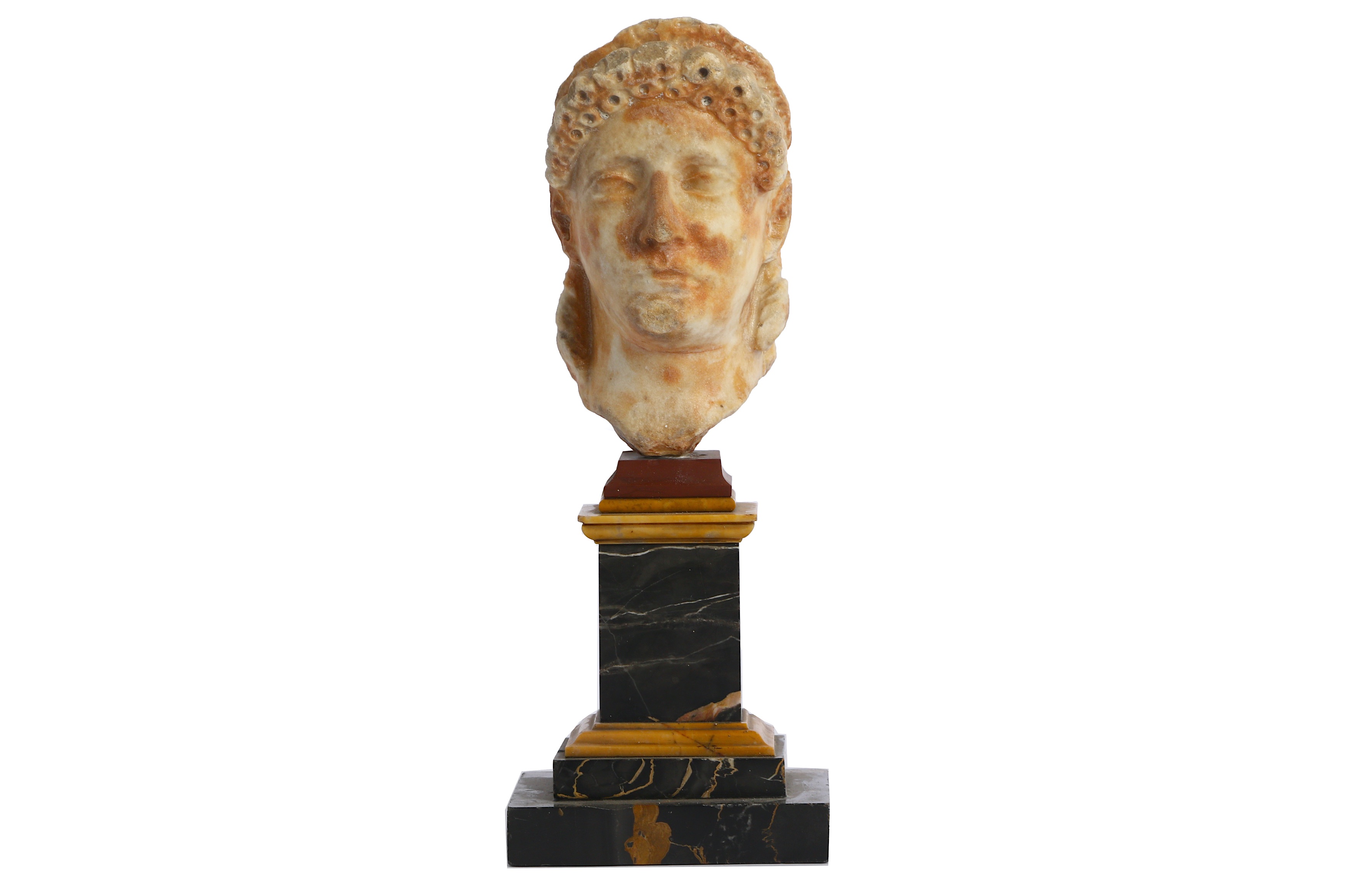 Lot 329 - AN AFTER THE ANTIQUE MARBLE HEAD Depicting