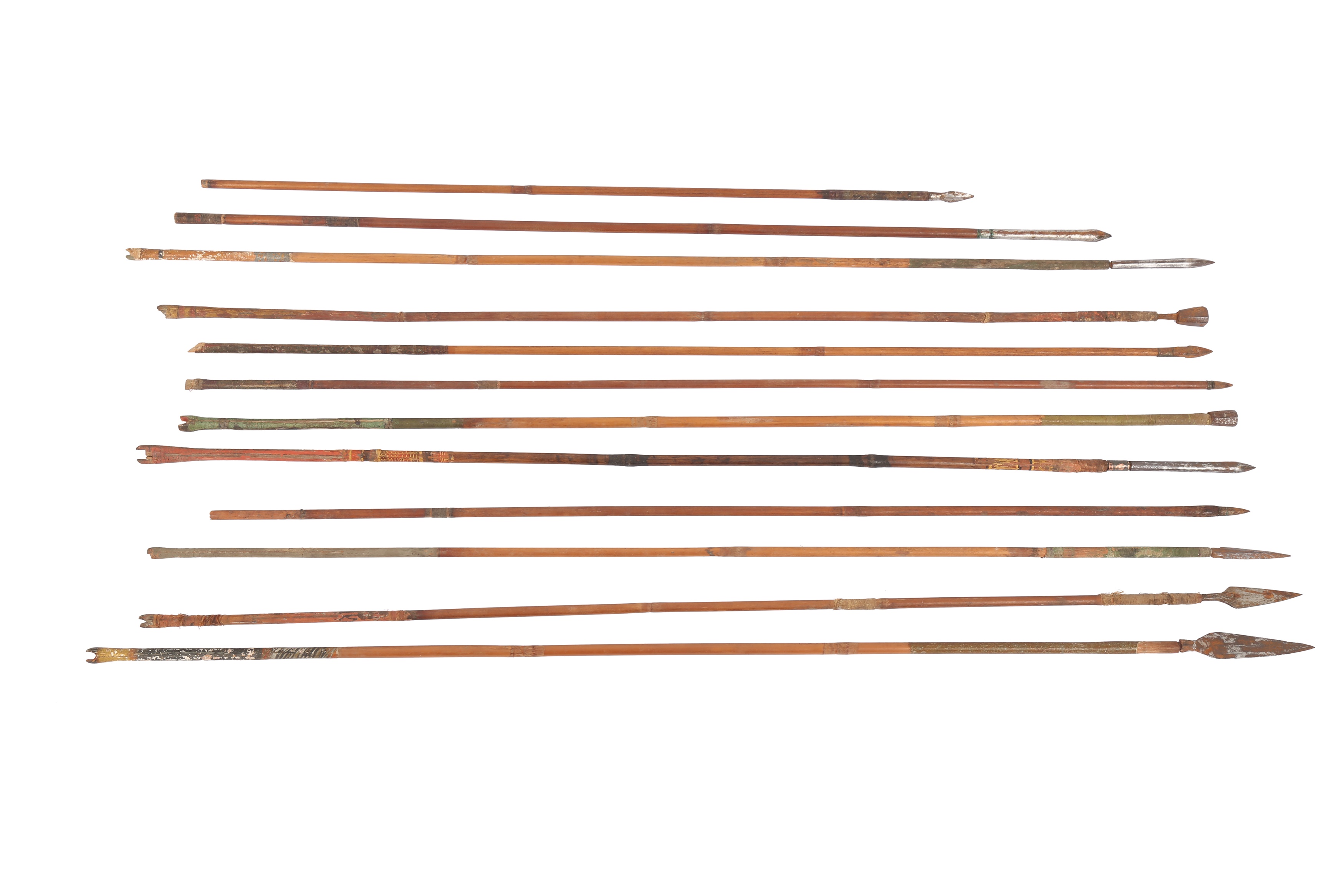 Lot 874 - TWELVE INDIAN ARROWS