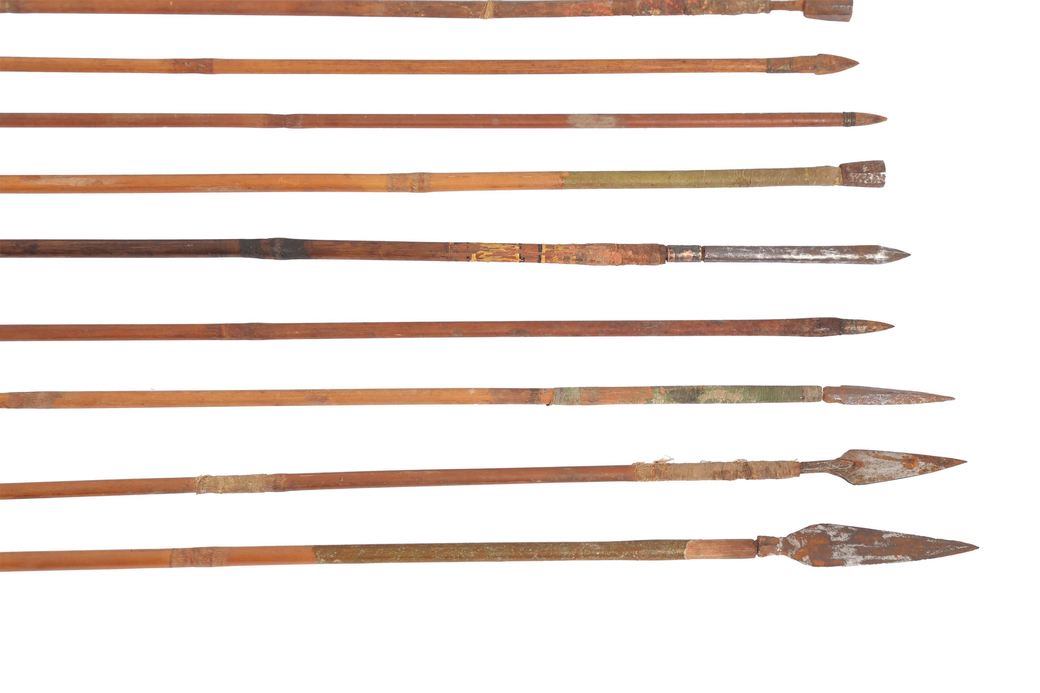 Lot 874 - TWELVE INDIAN ARROWS