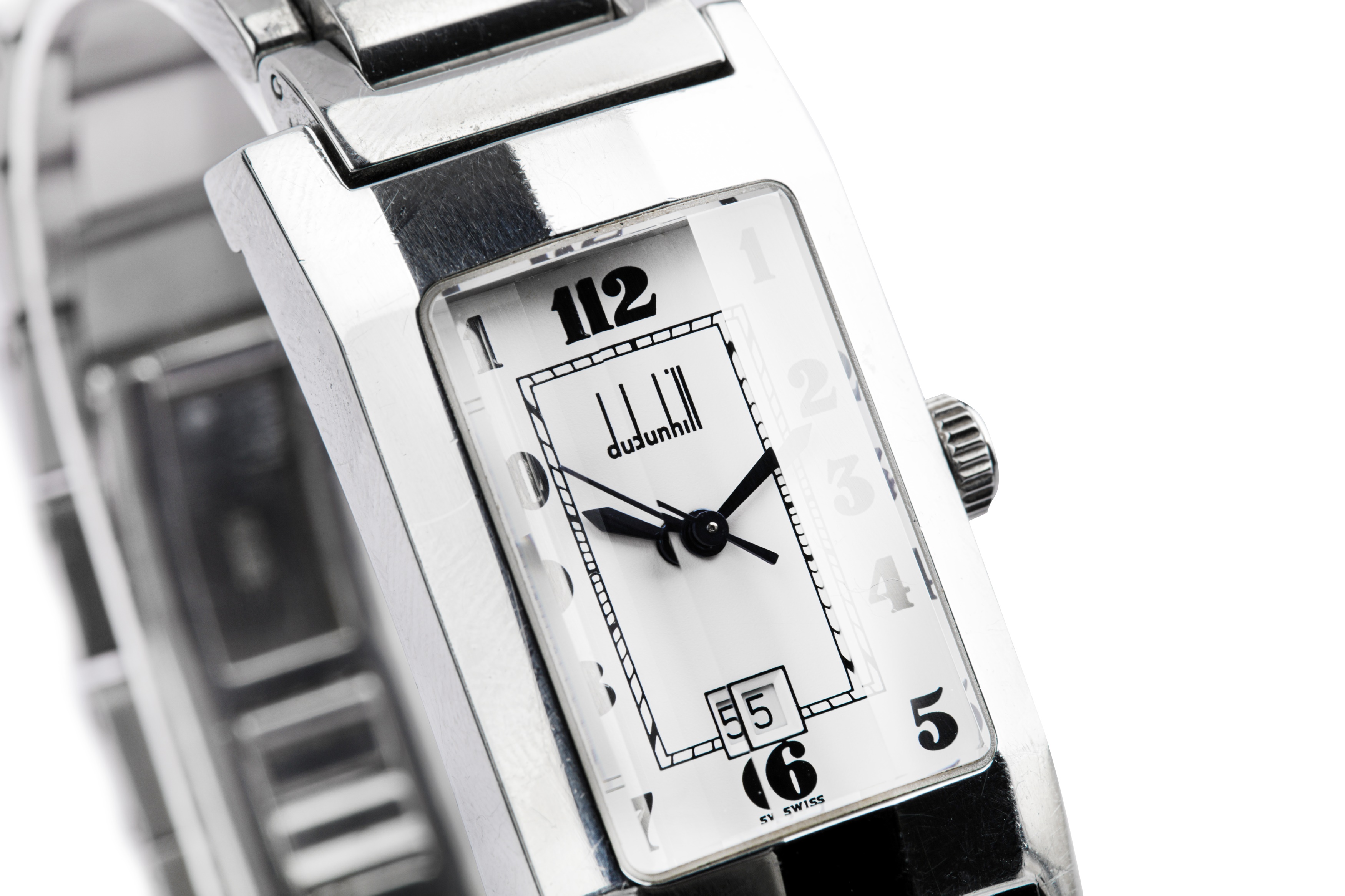 Lot 16 - DUNHILL.