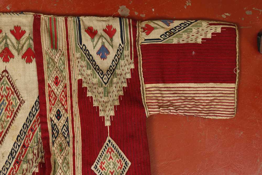 Lot 217 - A SYRIAN ROBE, ABA. 19th Century. Tapestry