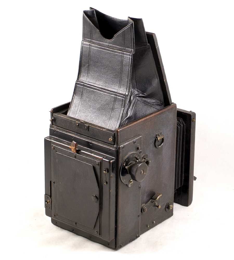 Lot 743 - Thornton-Pickard Ruby De-Luxe Reflex Camera
