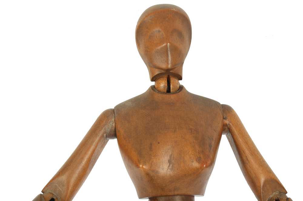 Lot 522 - A 20th century artists lay figure of a lady