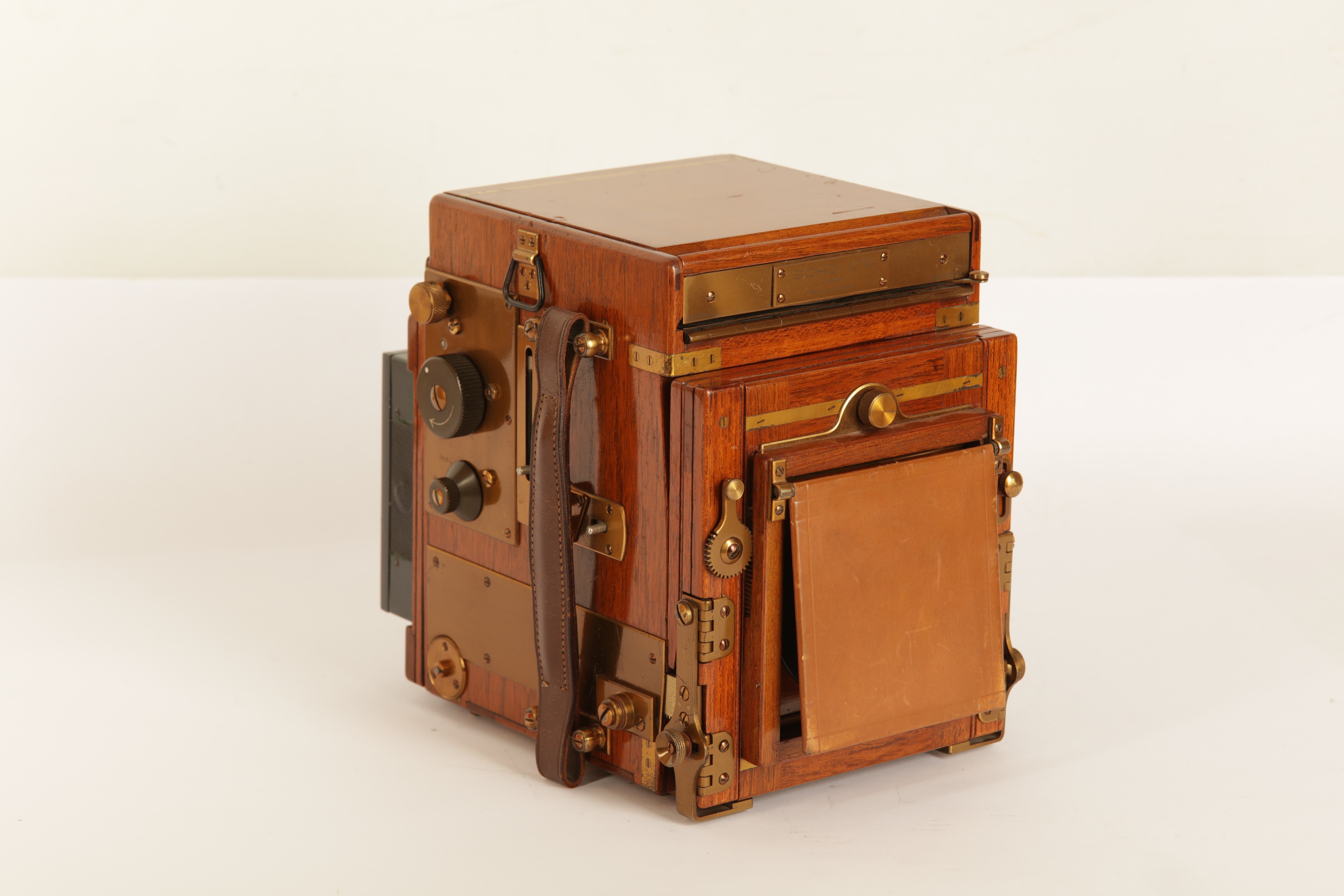 Lot 713 - A Marion Soho Reflex Tropical Quarter Plate