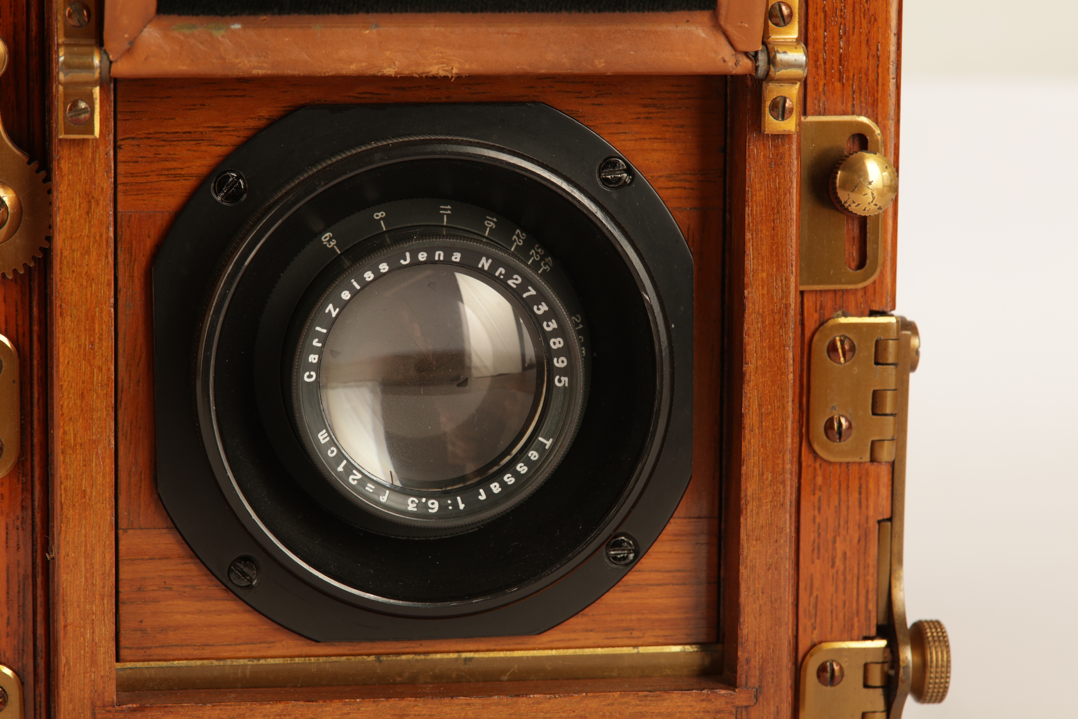 Lot 713 - A Marion Soho Reflex Tropical Quarter Plate