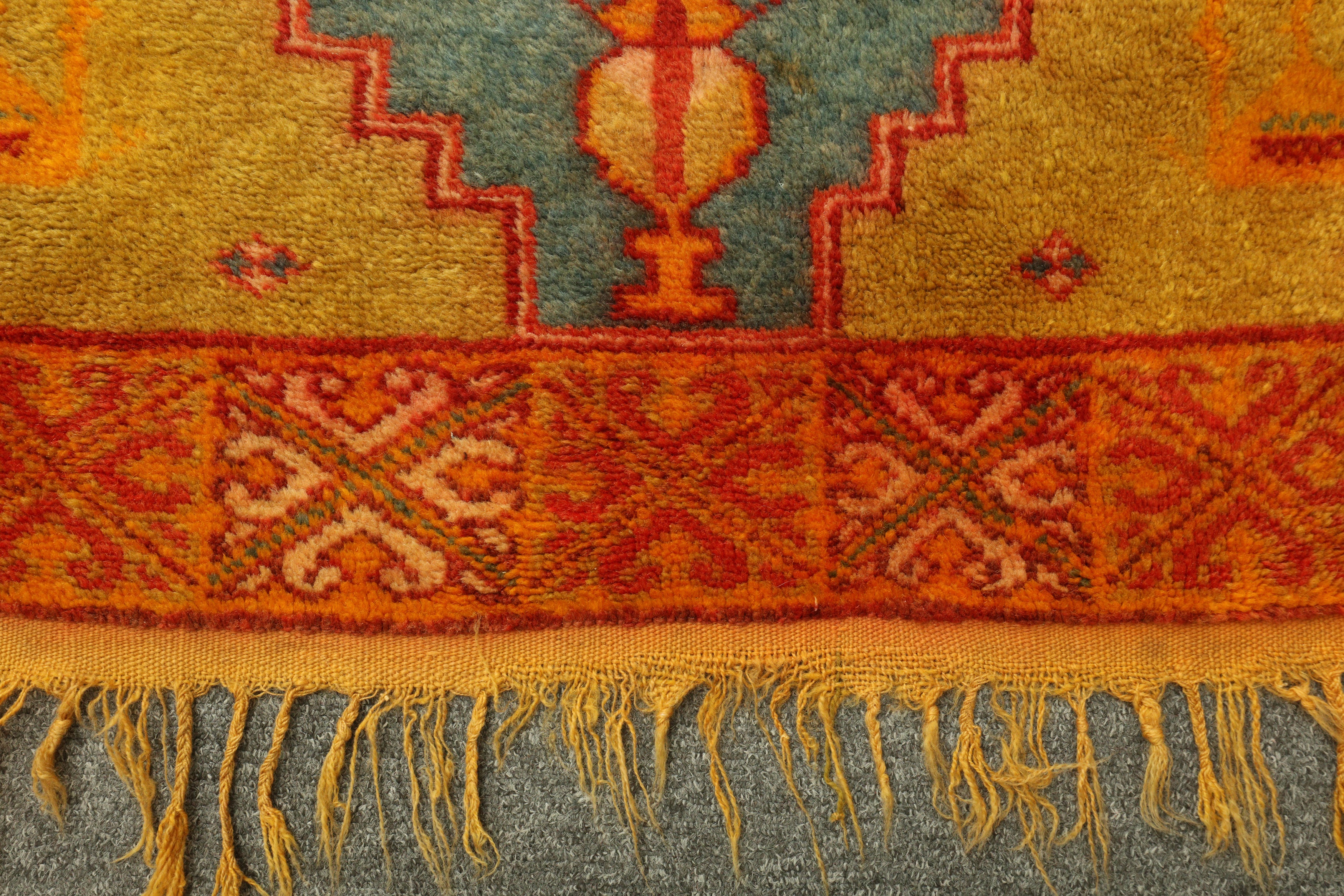 Lot 21 - A FINE MOROCCAN RUG