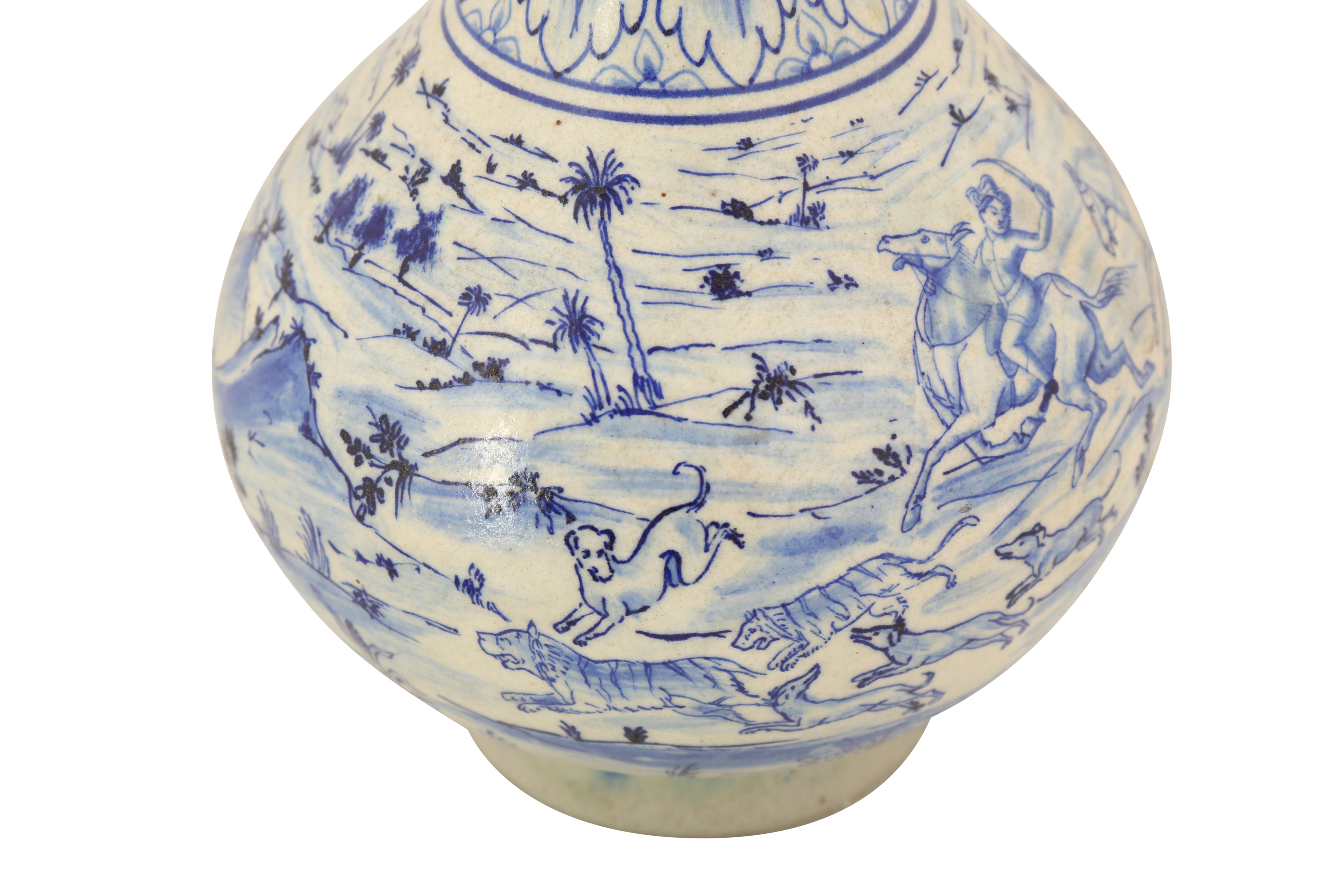 Lot 84 - A BLUE AND WHITE MULTAN POTTERY VASE AND DISH