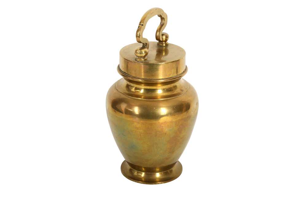 Lot 198 - A SOLID BRASS PORTABLE LOTA (WATER
