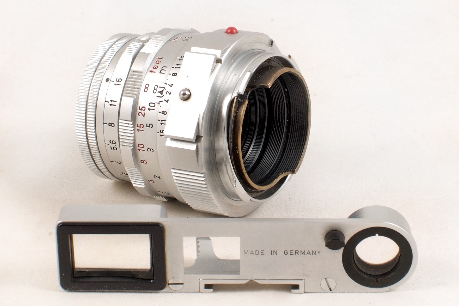 Lot 270 - Rigid Chrome Leitz Summicron 5cm f2 with