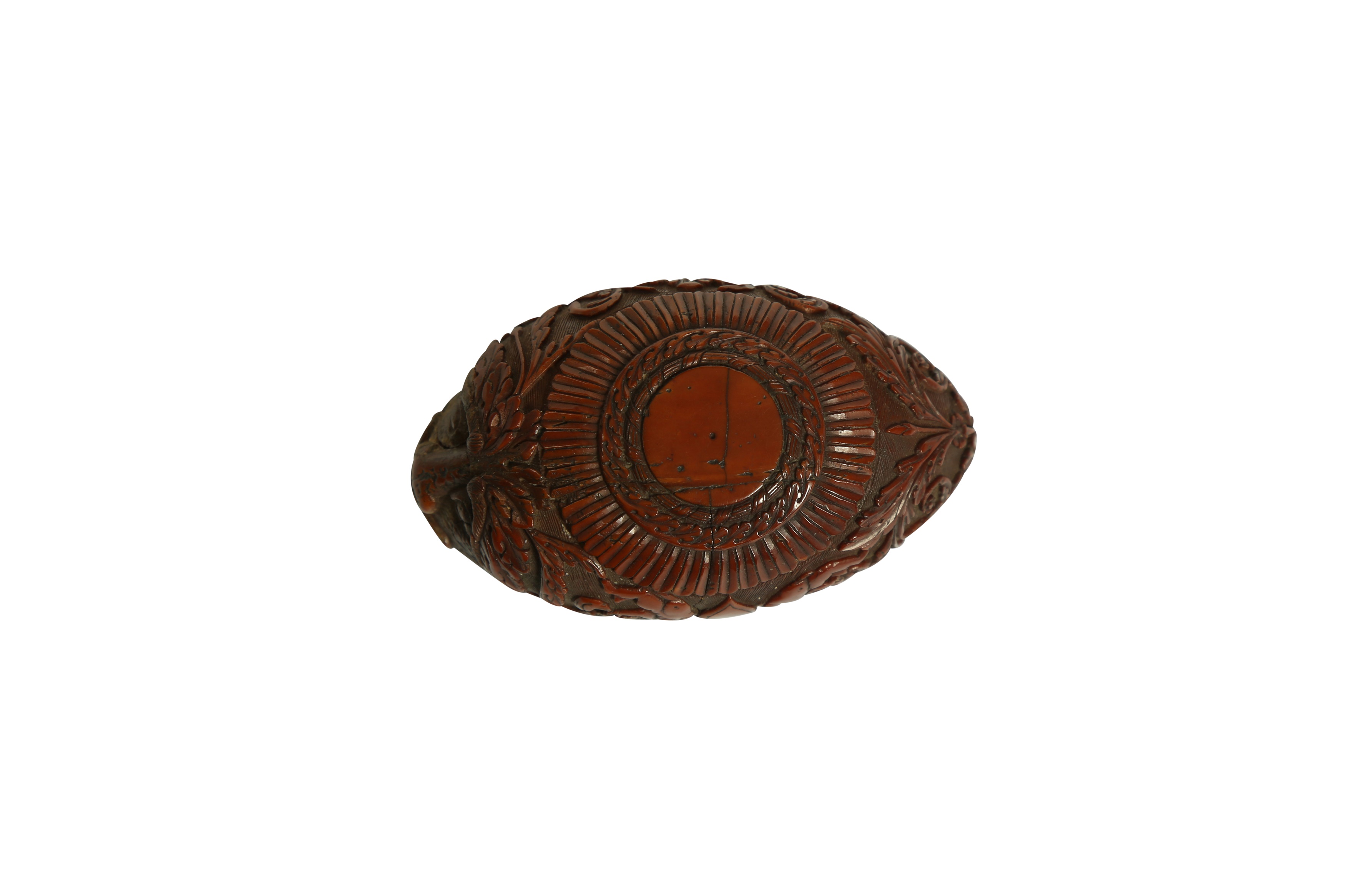 Lot 310 - A RARE 18TH CENTURY COQUILLA NUT SNUFF BOX