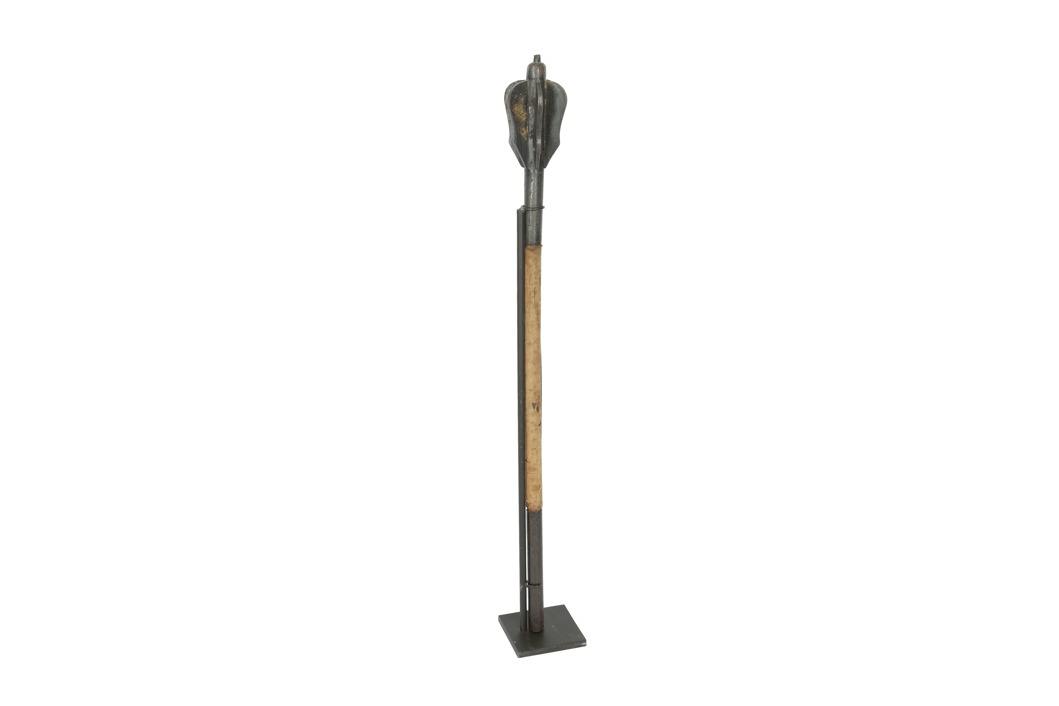 Lot 254 - AN INDIAN STEEL MACE
