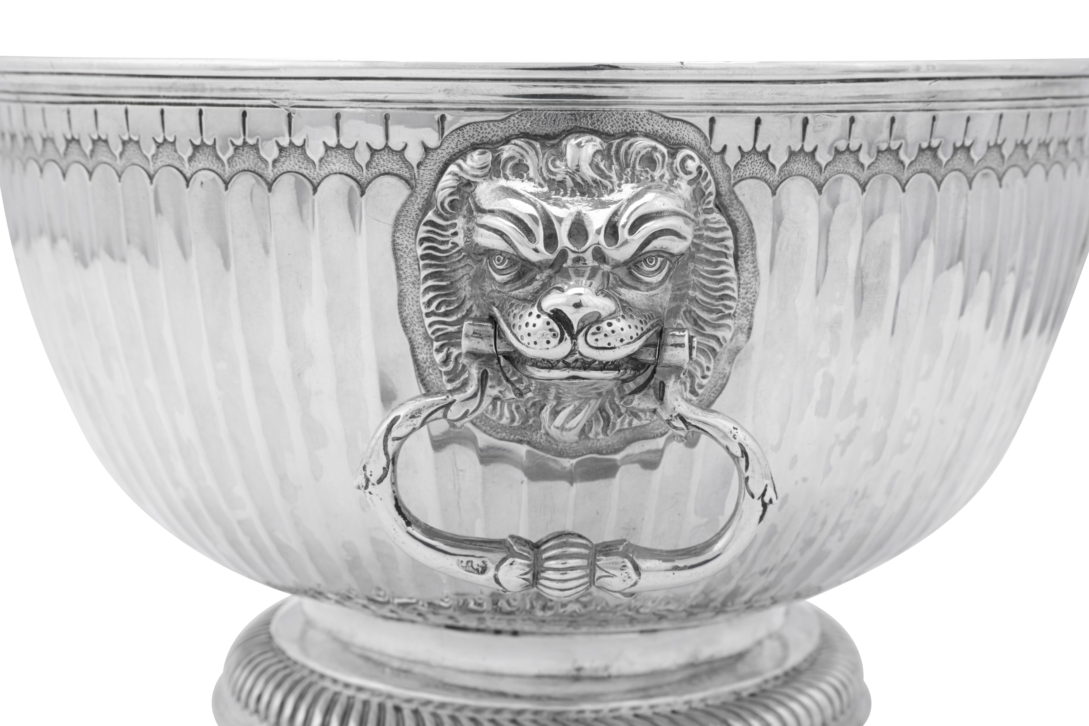 Lot 572 - A William III Britannia standard silver