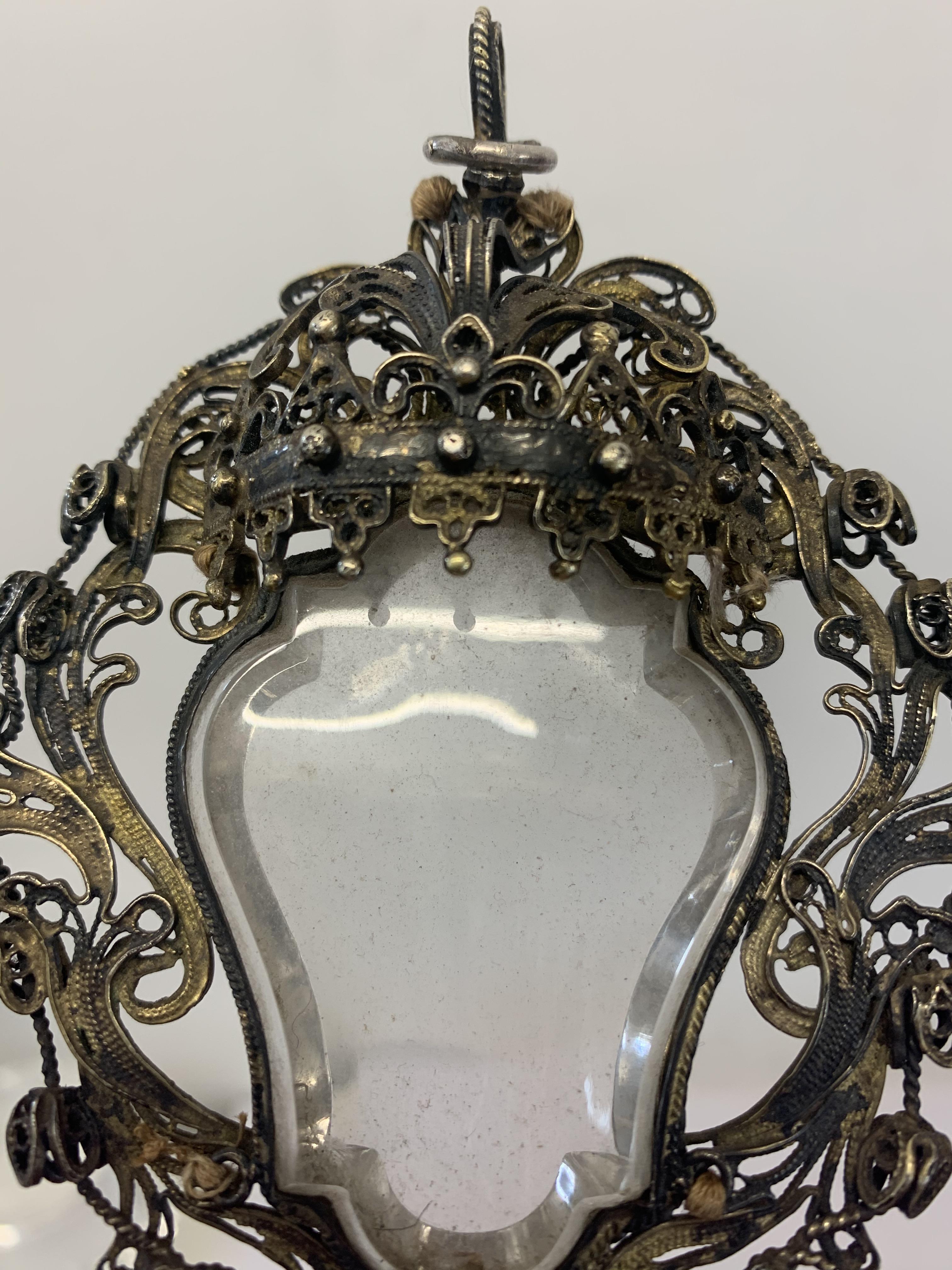 Lot 19 - A 17TH CENTURY VENETIAN GILT METAL AND ROCK