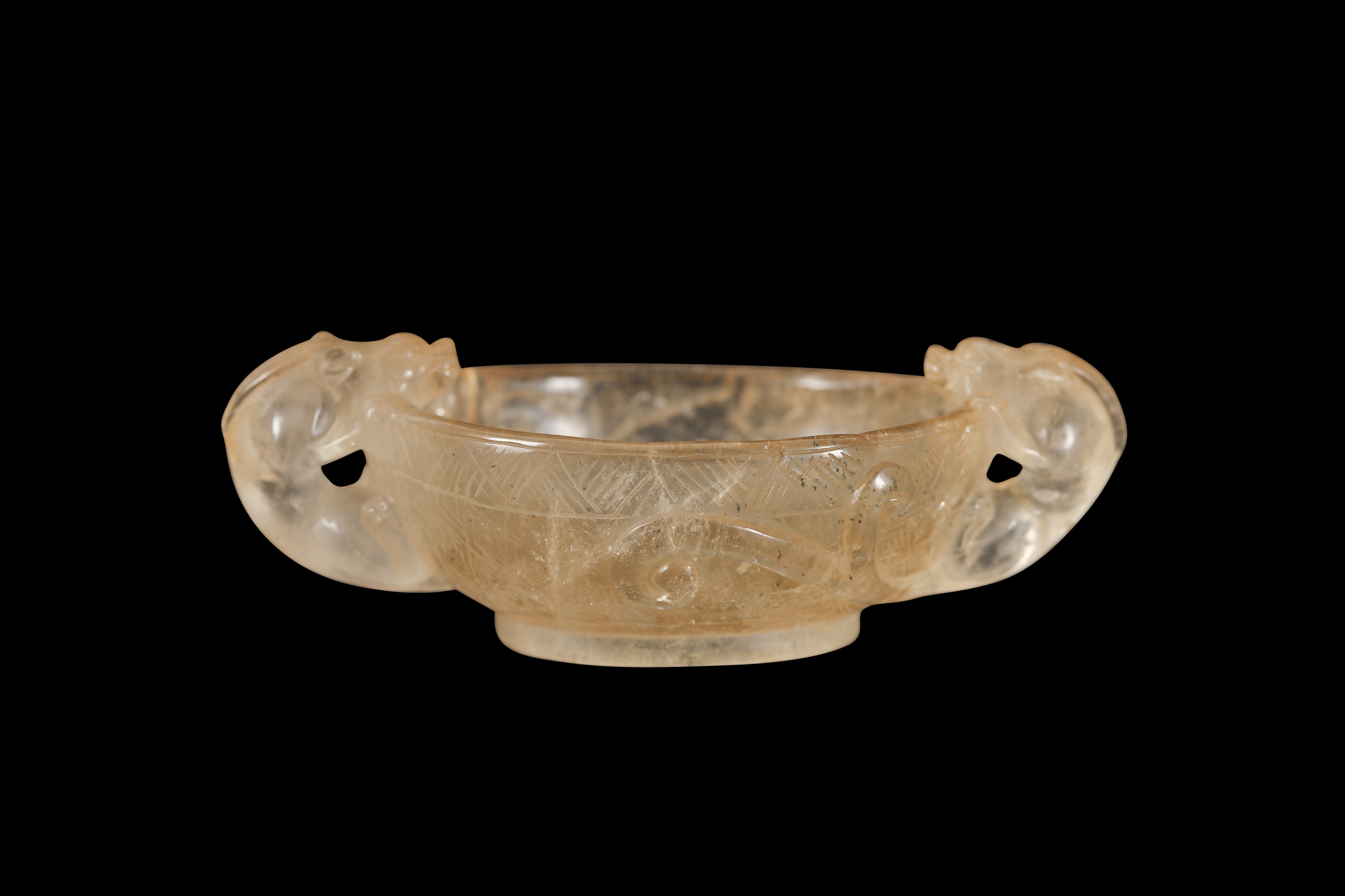 Lot 29 - A SMALL 19TH CENTURY CHINESE ROCK CRYSTAL