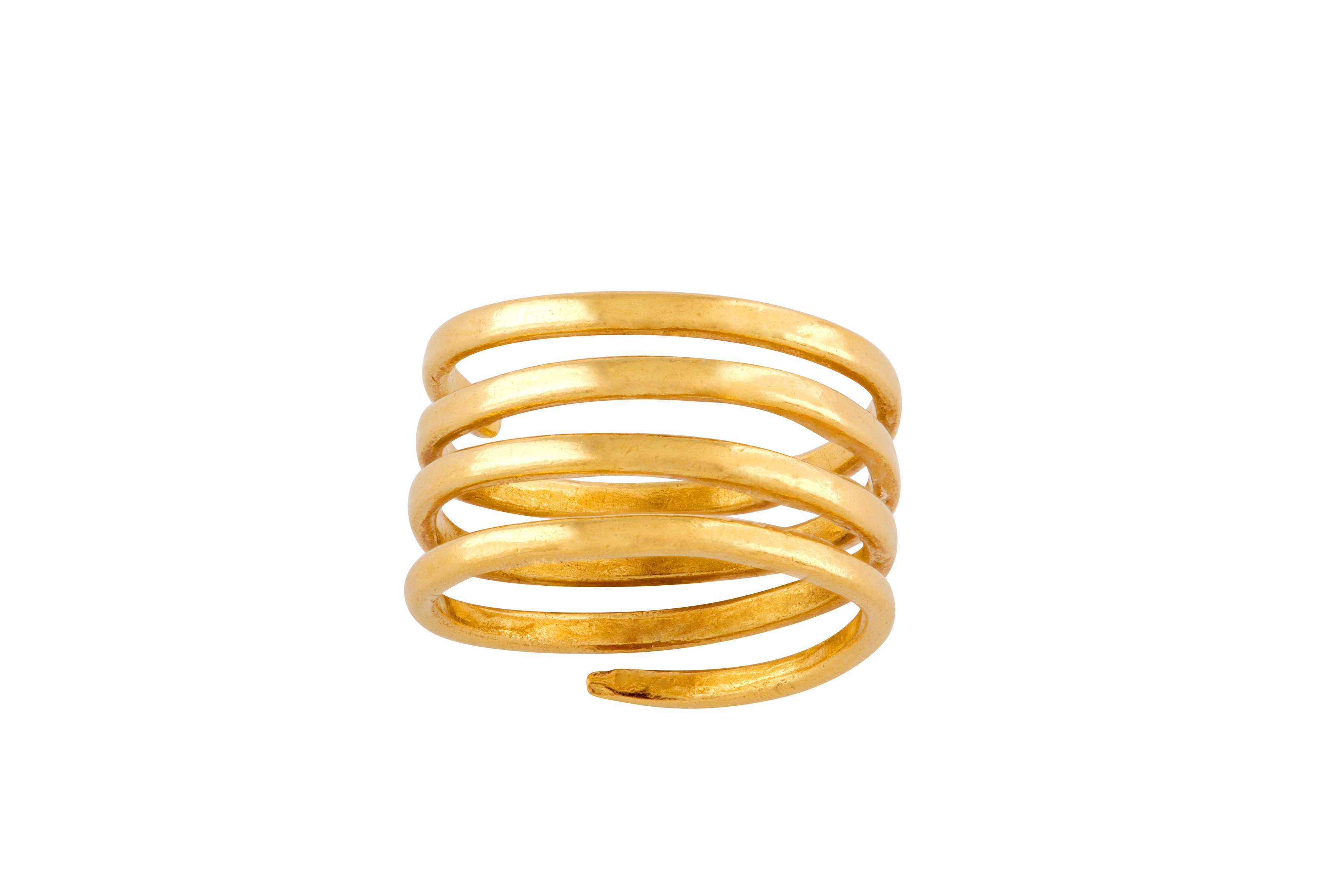 Lot 111 - A coil ring