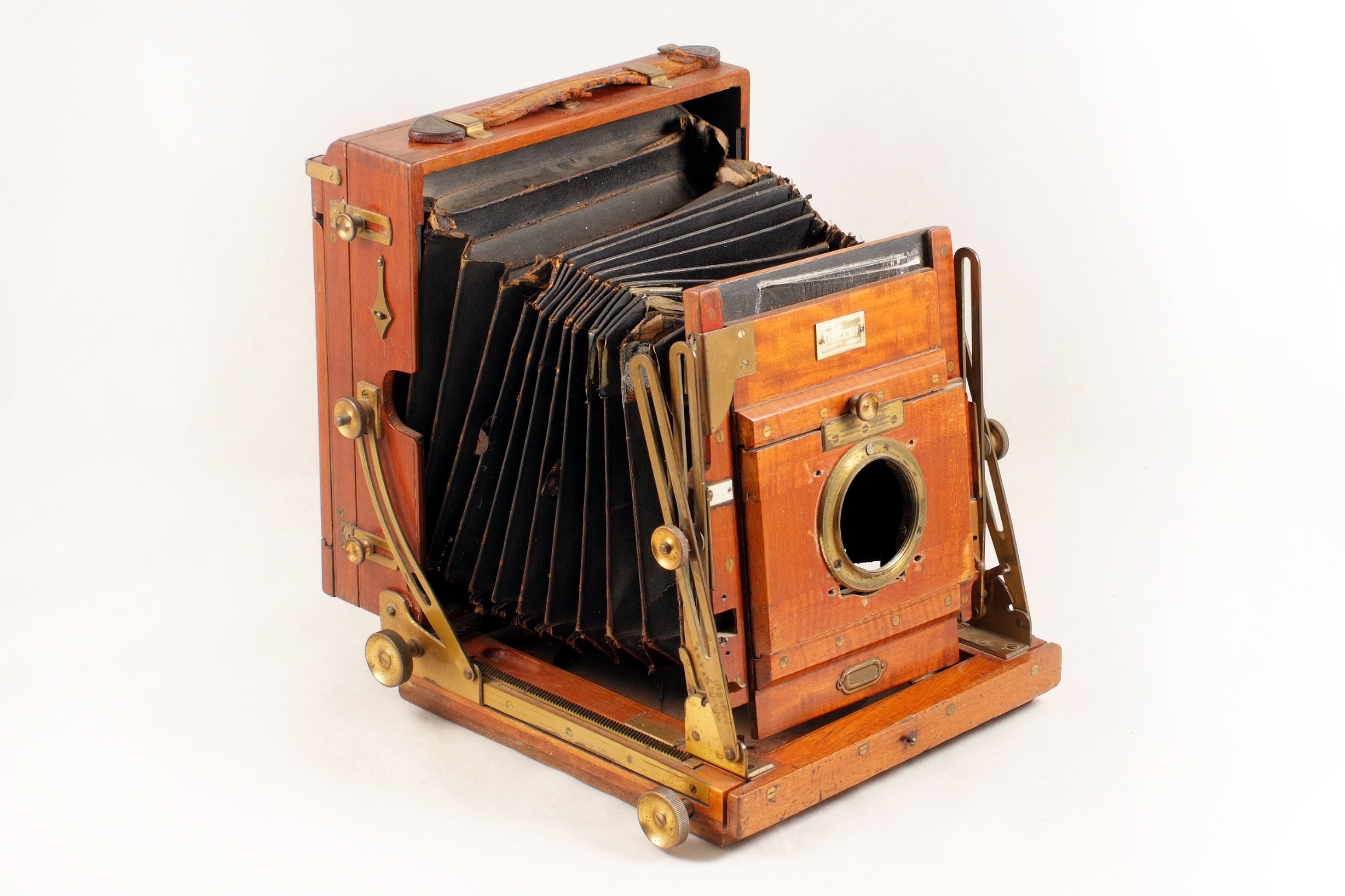 Lot 3 - Sanderson Regular Half Plate Camera, for