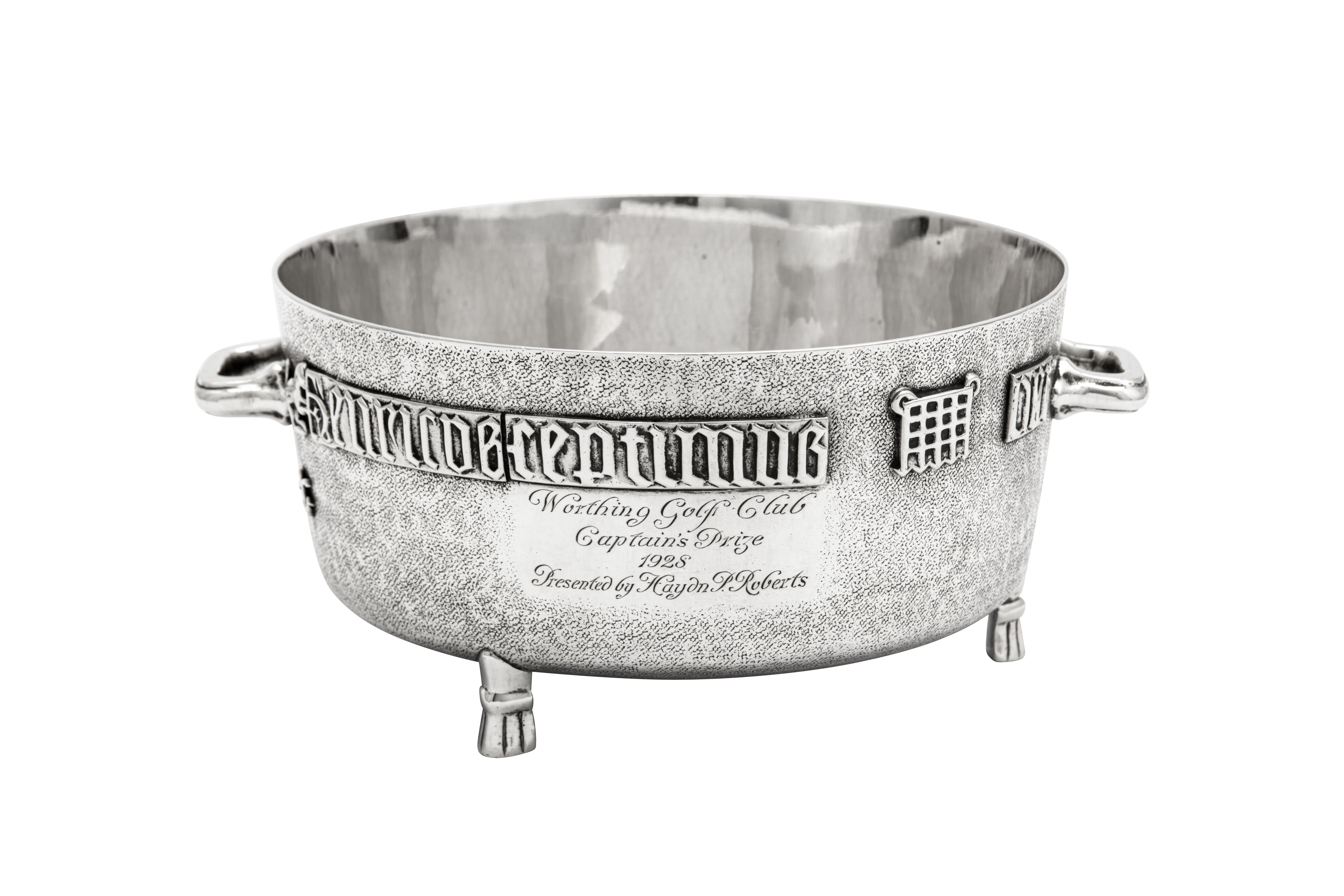 Lot 571 - A George V sterling silver replica
