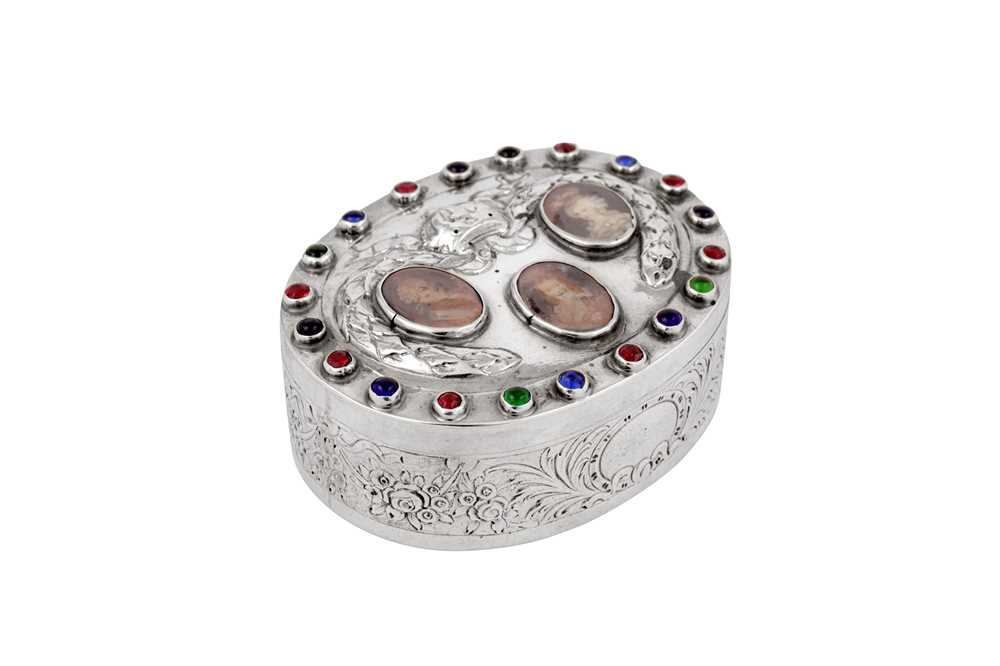 Lot 436 - An early 20th century German silver snuff