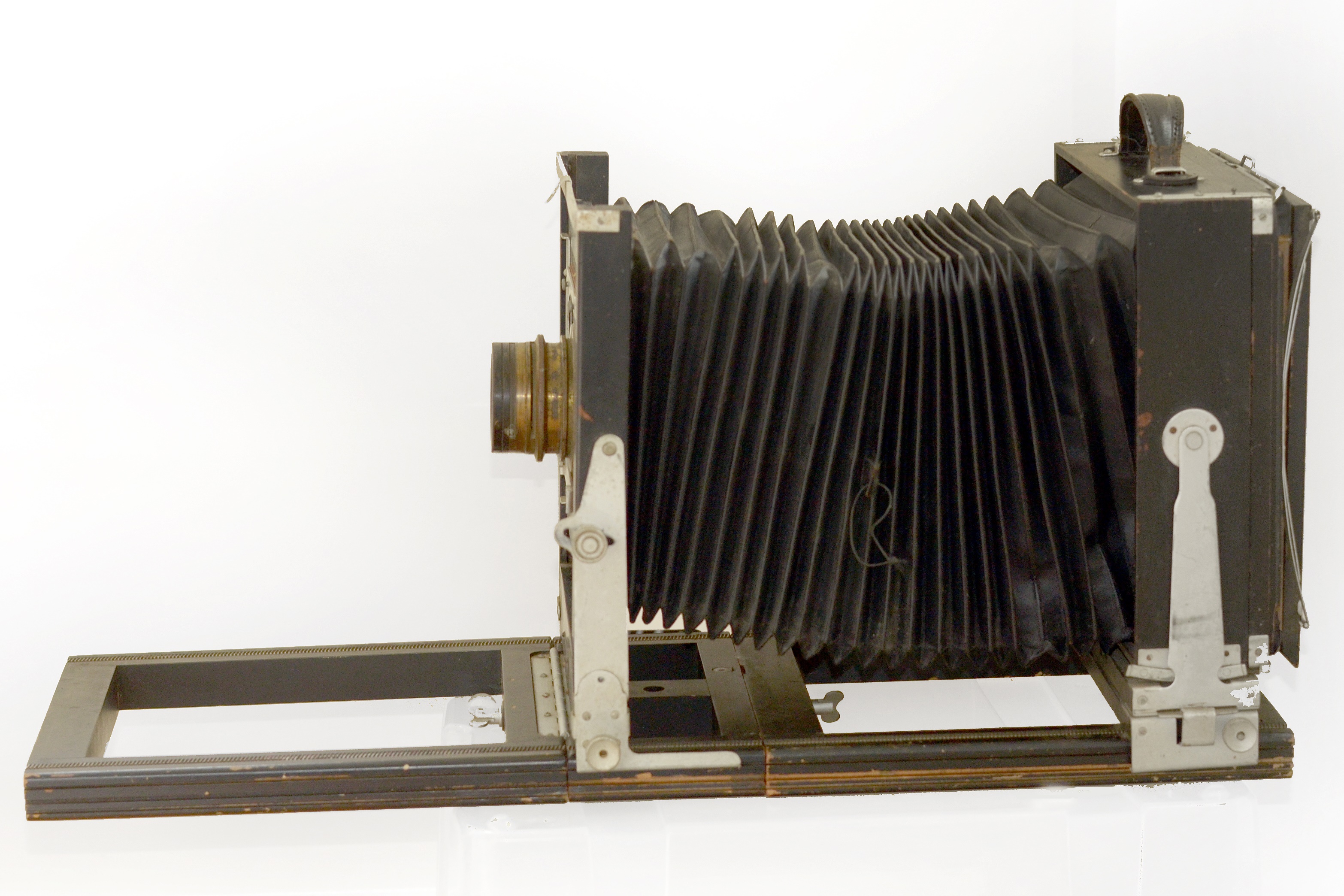 Lot 7 - Kodak Model B Whole Plate View Camera.