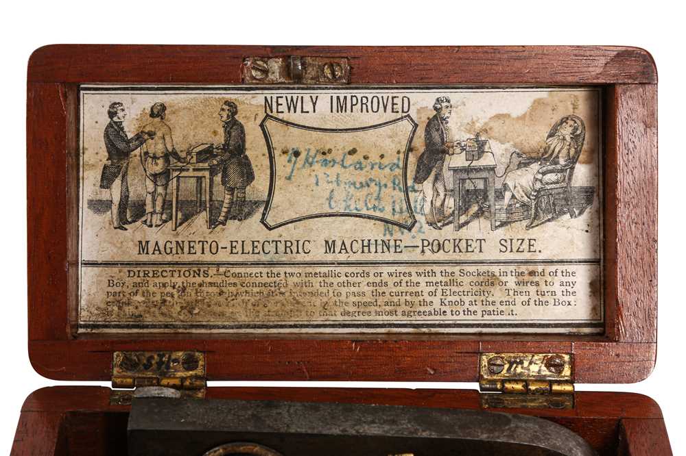 Lot 241 - A VICTORIAN POCKET-SIZED ELECTRIC SHOCK