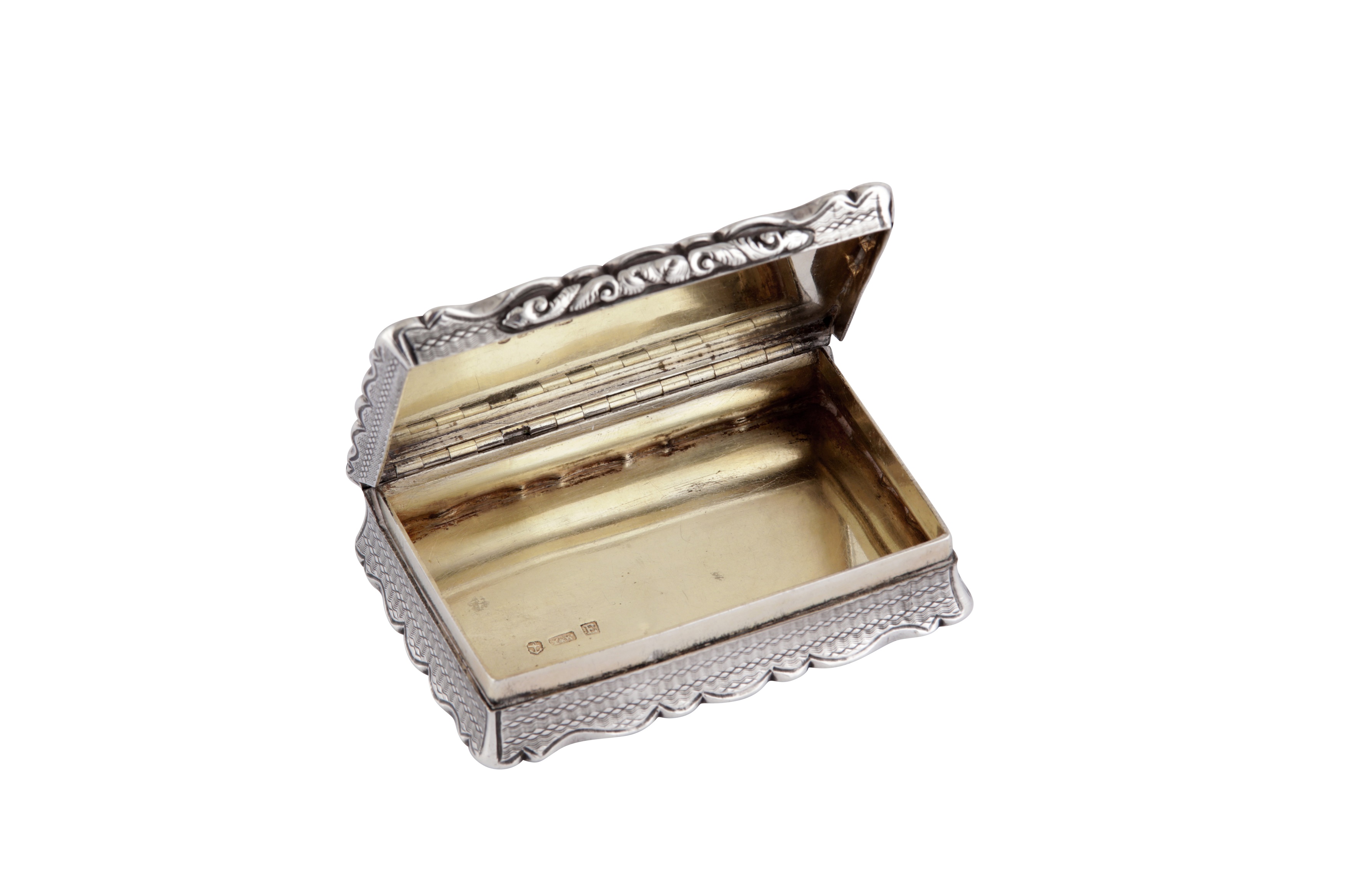 Lot 148 - A VICTORIAN STERLING SILVER SNUFF BOX,
