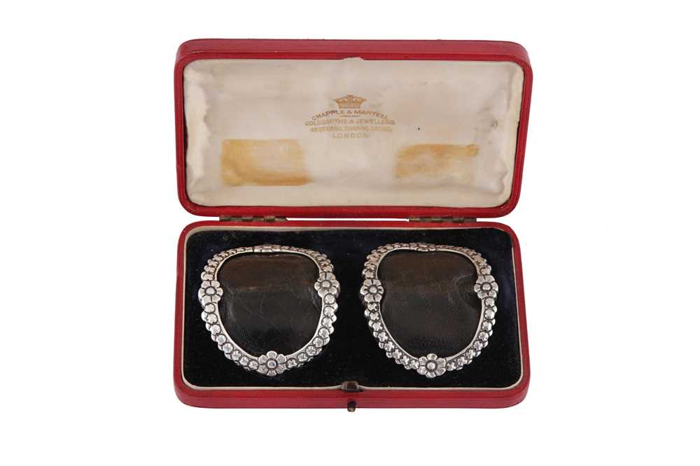 Lot 137 - A CASED PAIR OF GEORGE III STERLING SILVER