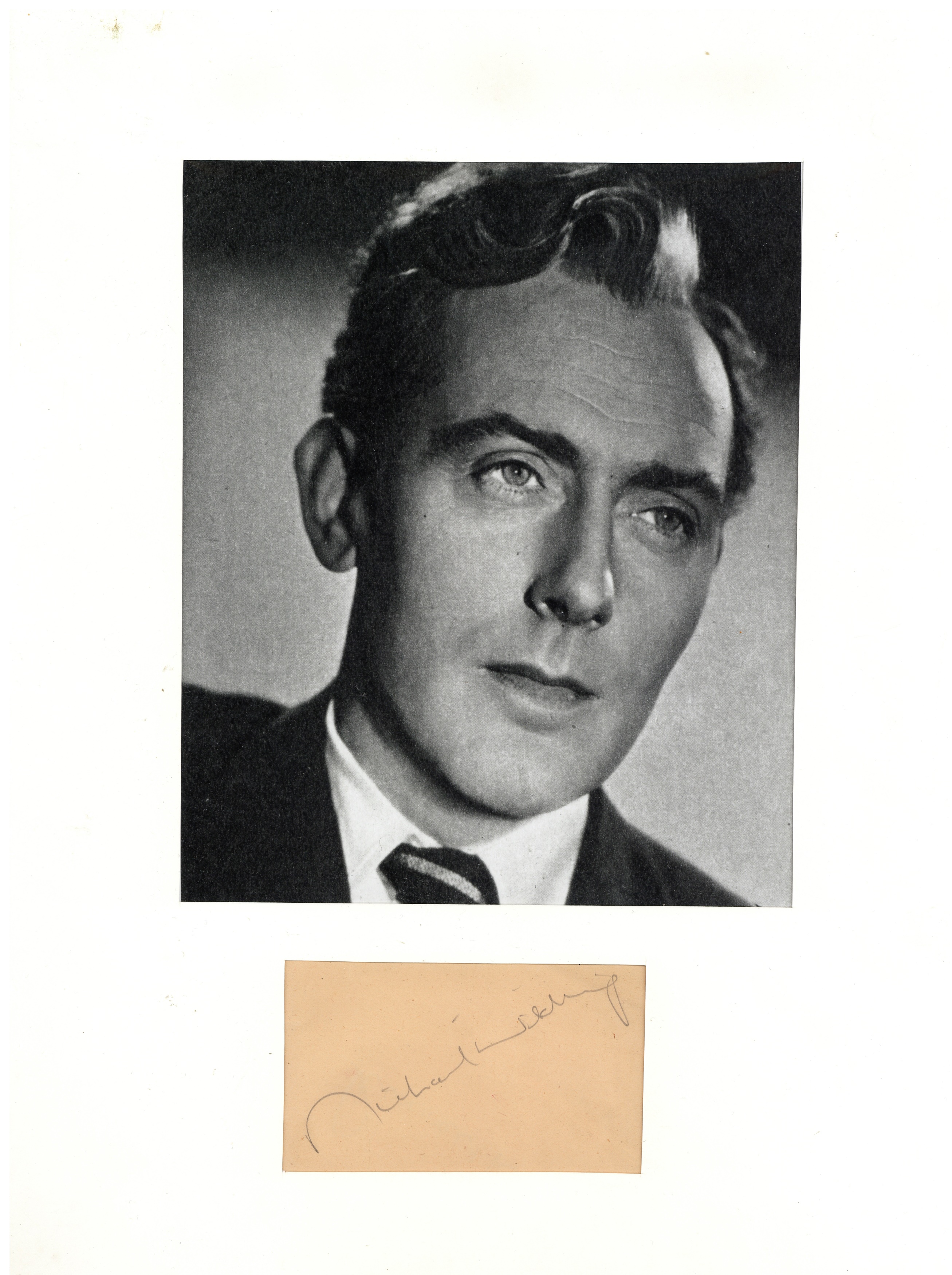 Lot 827 - Autograph Collection.- Actors