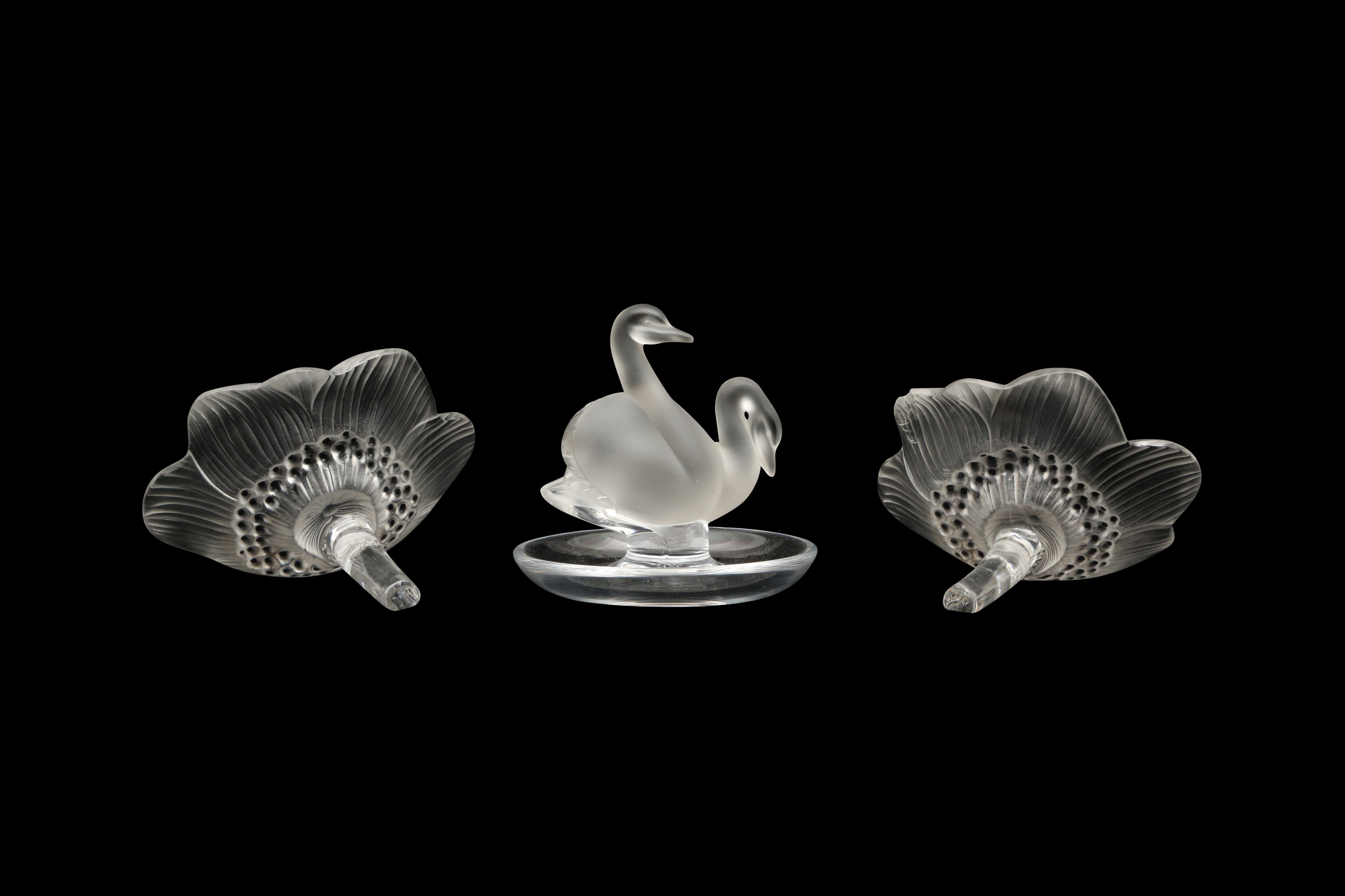 Lot 864 - A LALIQUE RING DISH, 20TH CENTURY