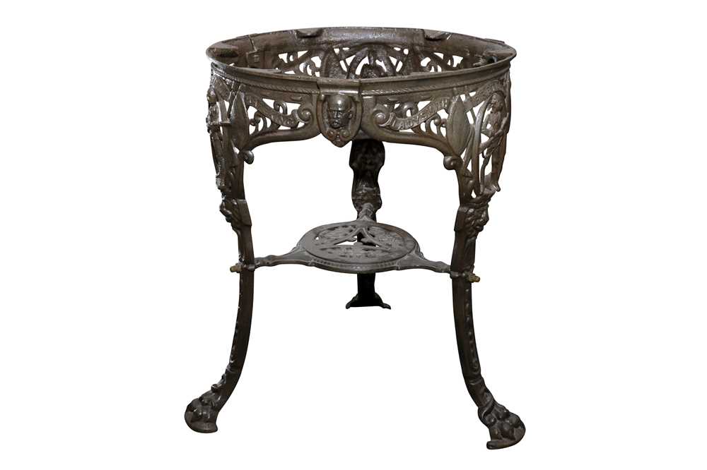 Lot 269 - A VICTORIAN BOER WAR COMMEMORATIVE CAST IRON