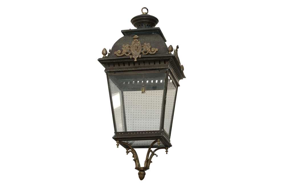 Lot 358 - PURE WHITE LINES