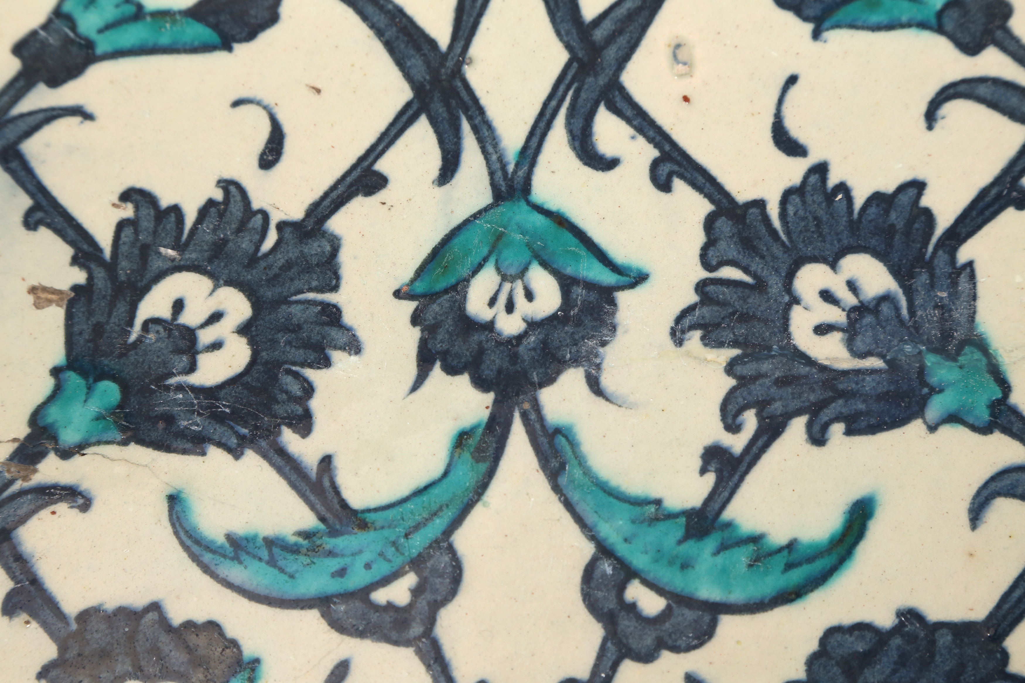 Lot 323 - TWO DAMASCUS POTTERY TILES WITH BLUE AND