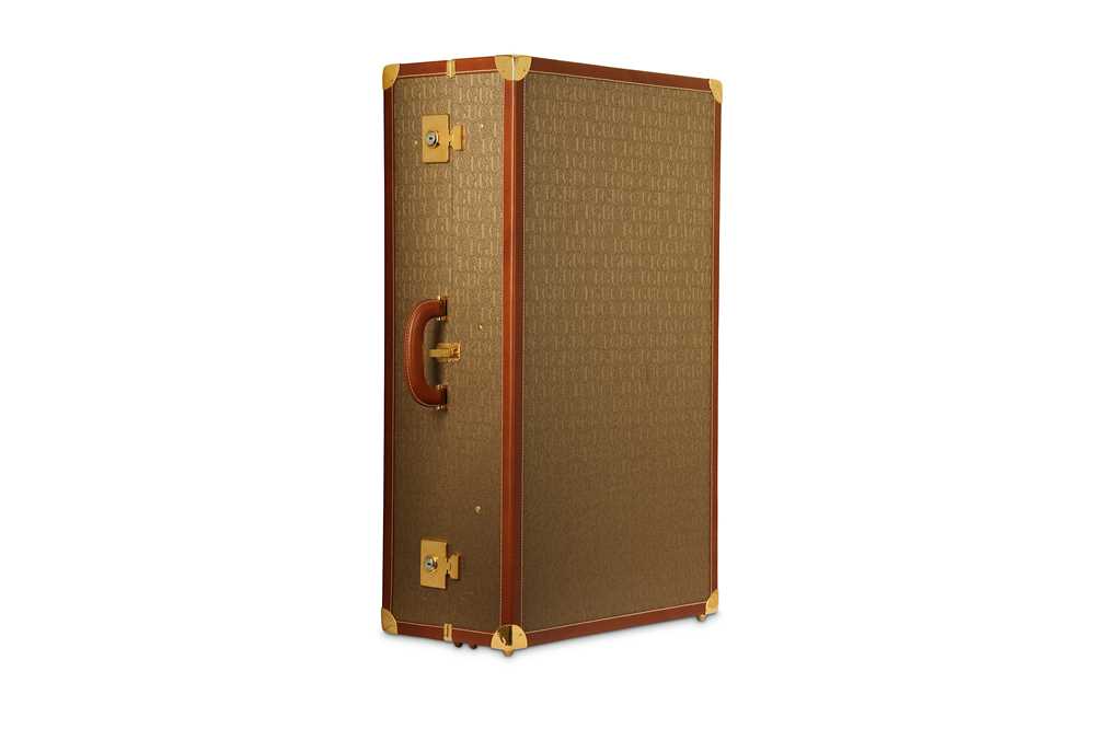 Lot 363 - Gucci Beige Logo Rolling Steamer Trunk