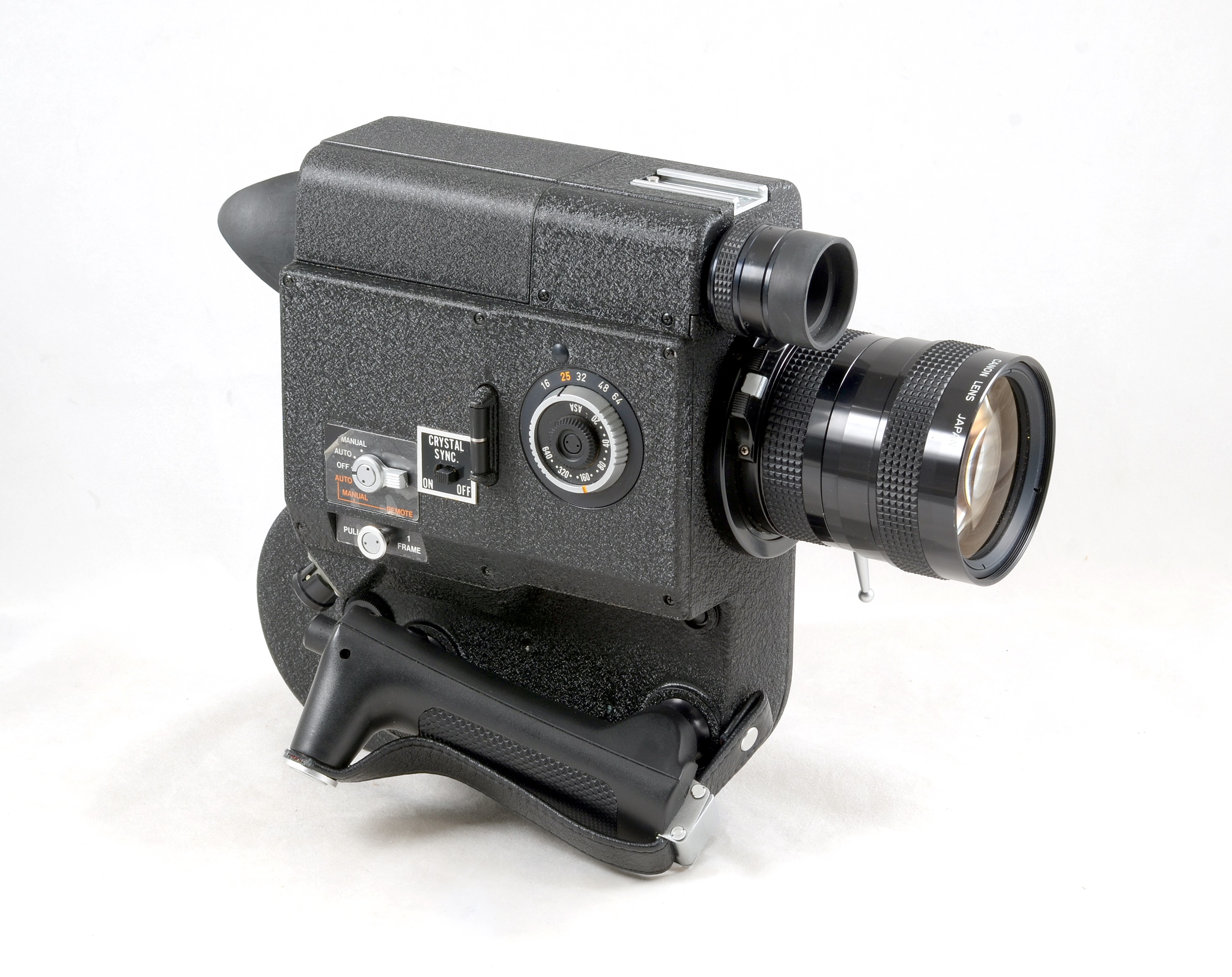 Lot 252 - Canon Scoopic 16 MS 16mm Cine Camera