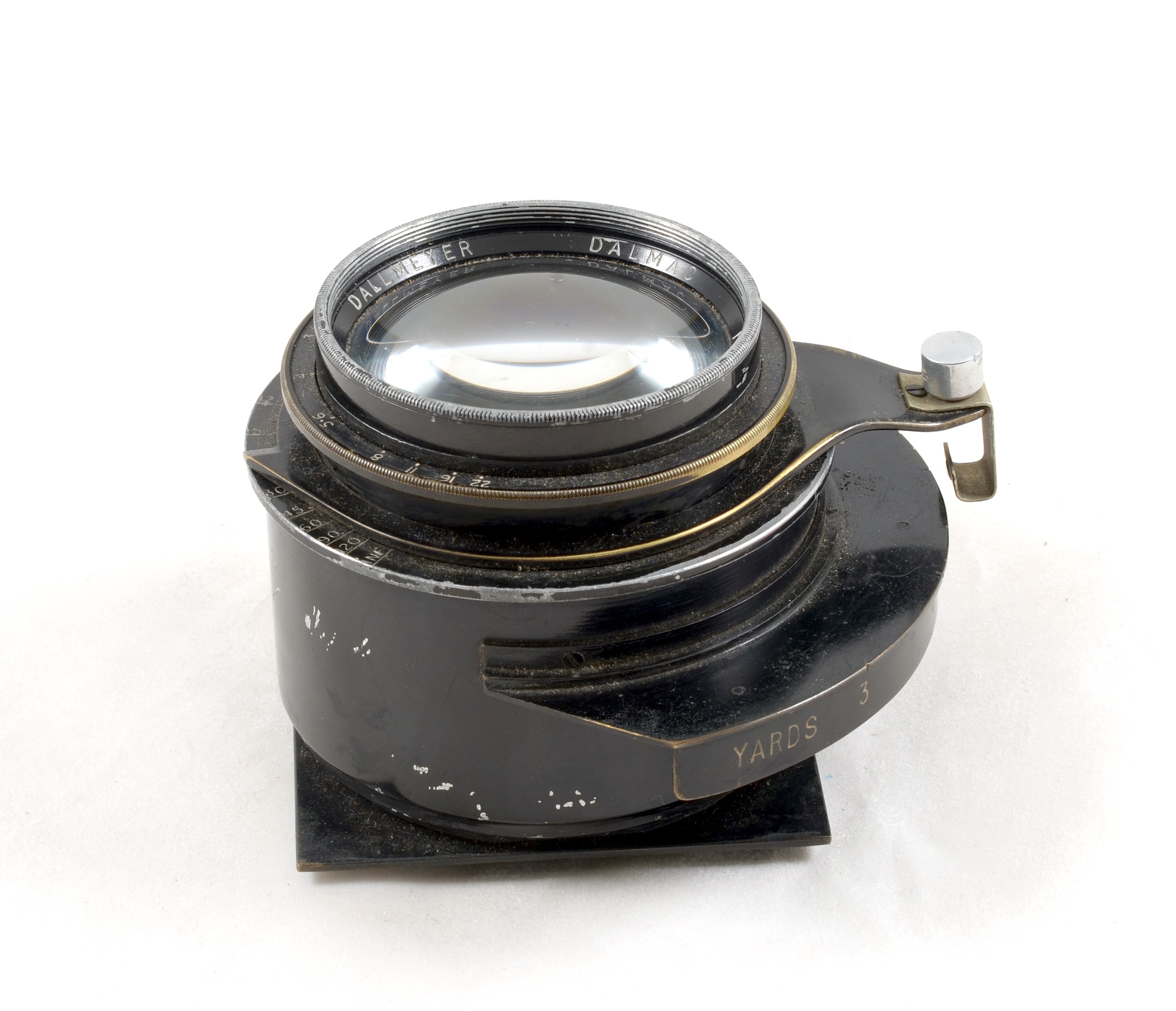Lot 110 - Dallmeyer Dallon & Dalmac Lenses in Helicoil