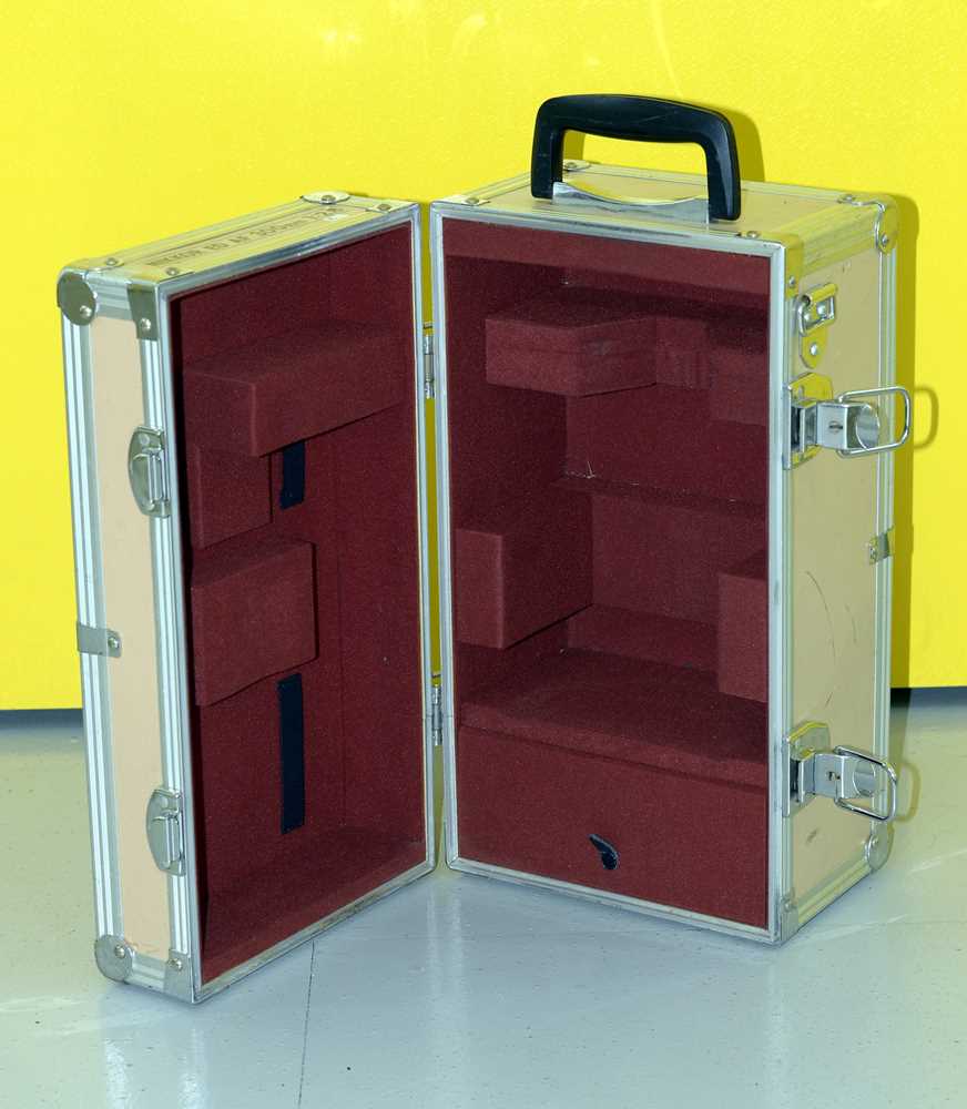 Lot 120 - Nikon CT-303 Heavy Duty Trunk for Nikkor ED