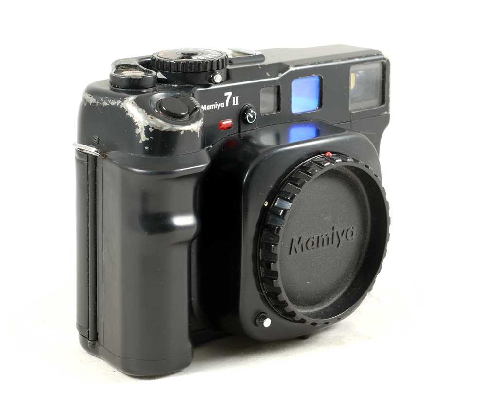 Lot 281 - Mamiya 7 II Medium Format Body for SPARES or