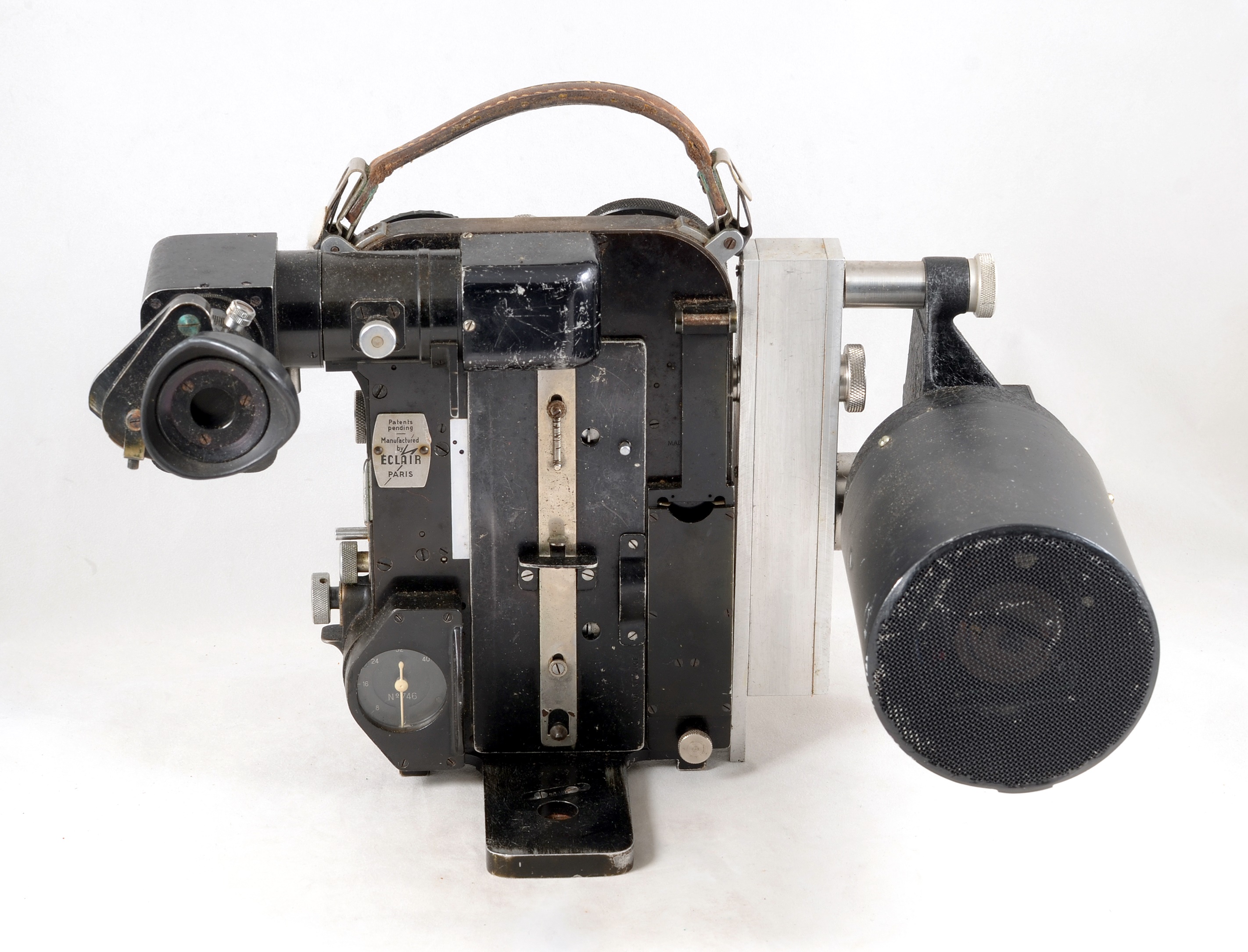 Lot 260 - Éclair Cameflex Cine Camera Body for 16mm