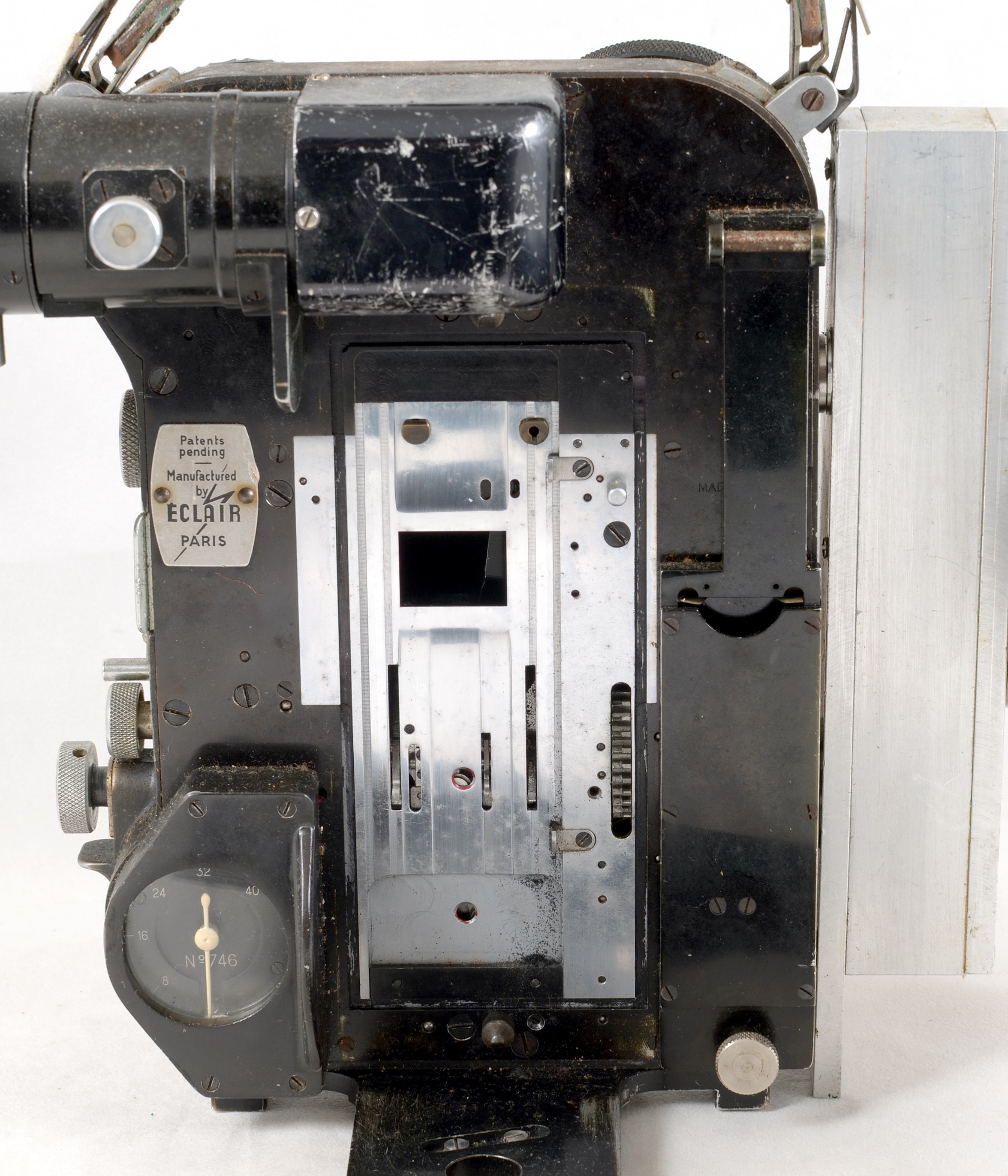 Lot 260 - Éclair Cameflex Cine Camera Body for 16mm