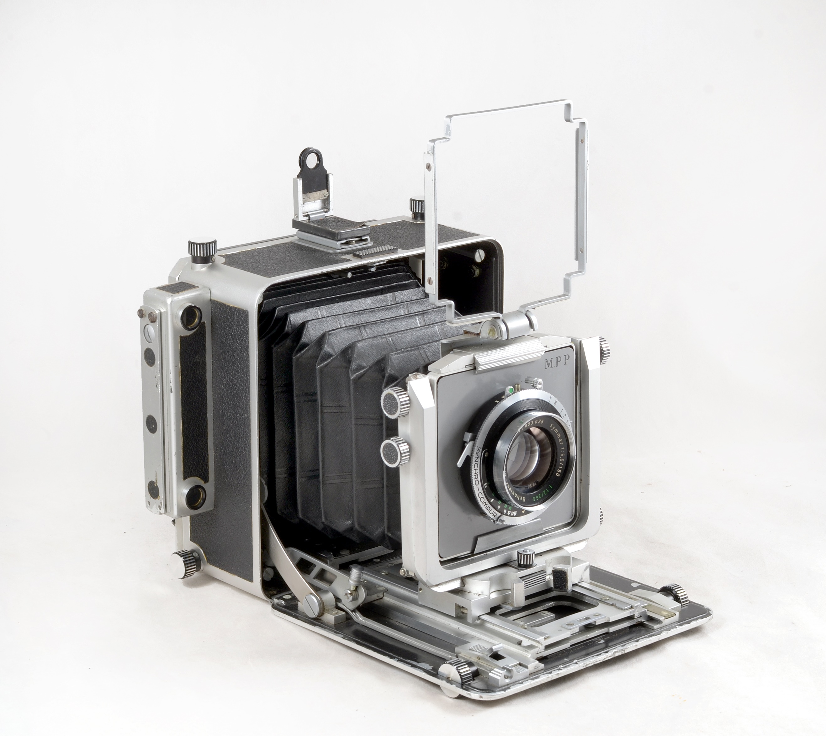 Lot 33 - A 5x4 MPP Micro Technical Camera & Roll Film