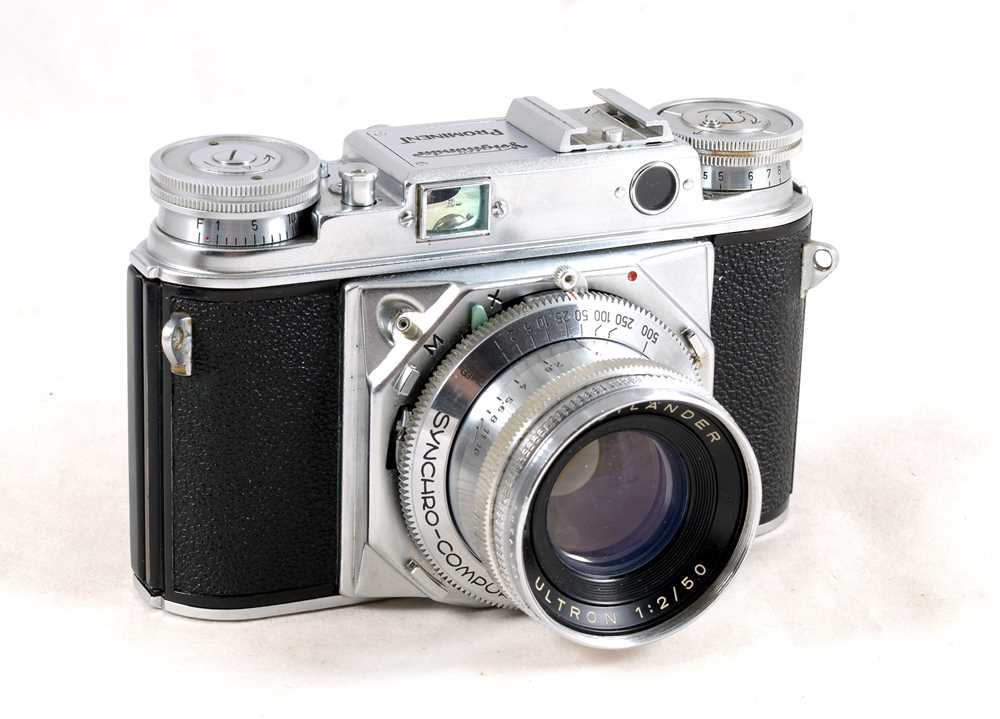 Lot 577 - Voigtlander Prominent Rangefinder Camera