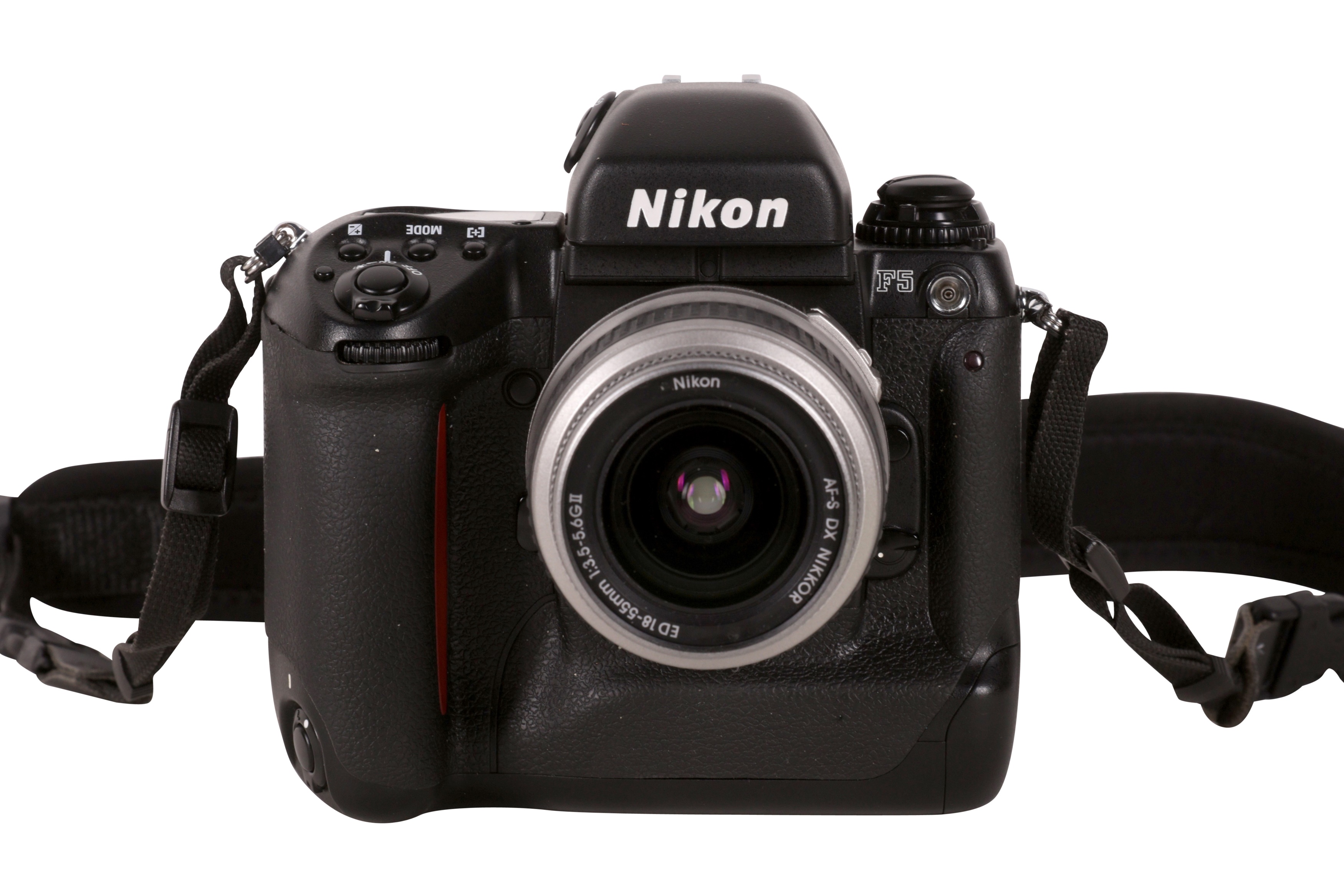 Lot 371 - A Nikon F5 SLR Camera