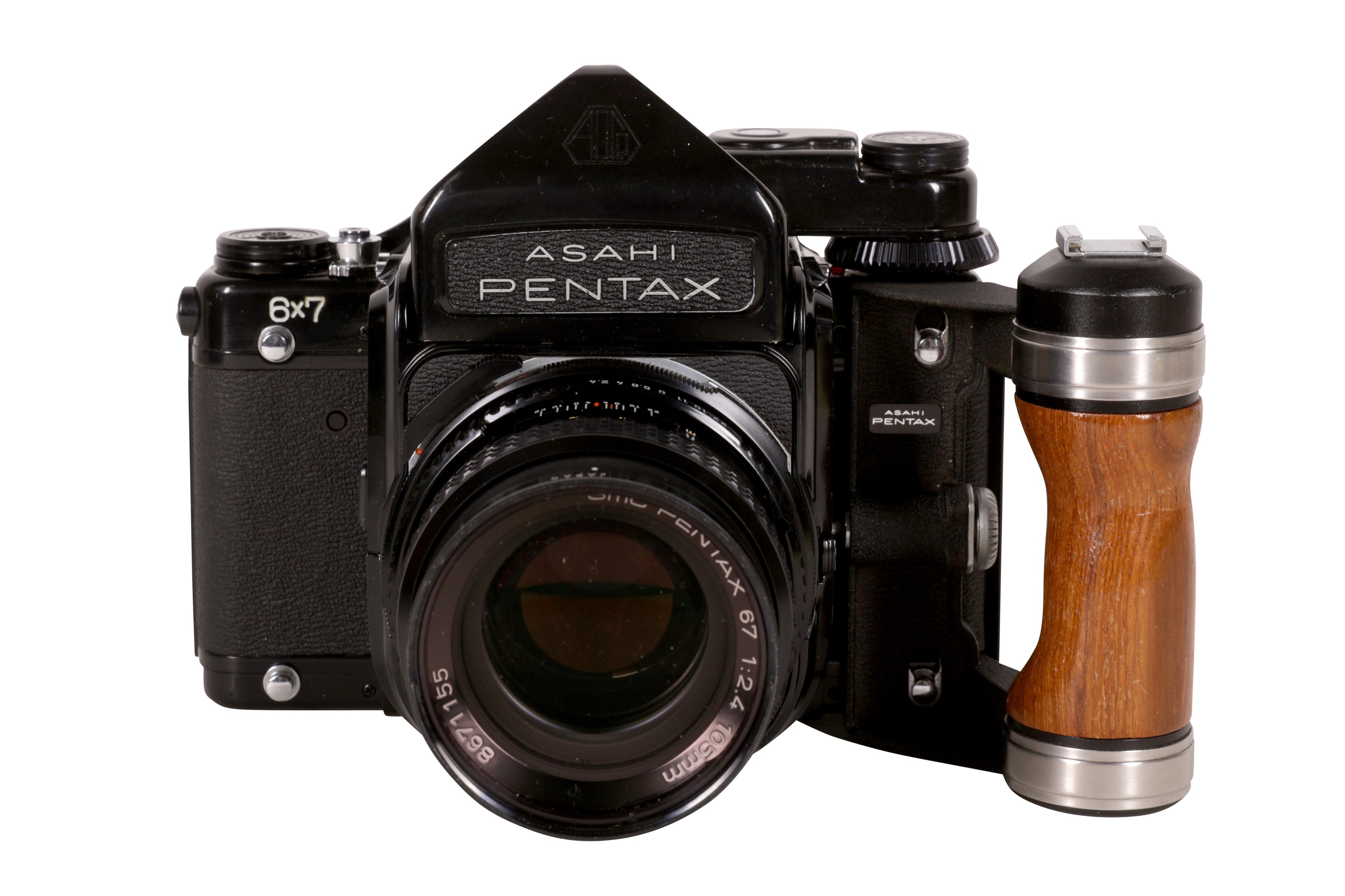Lot 275 - A Pentax 6x7 SLR Medium Format Camera Outfit