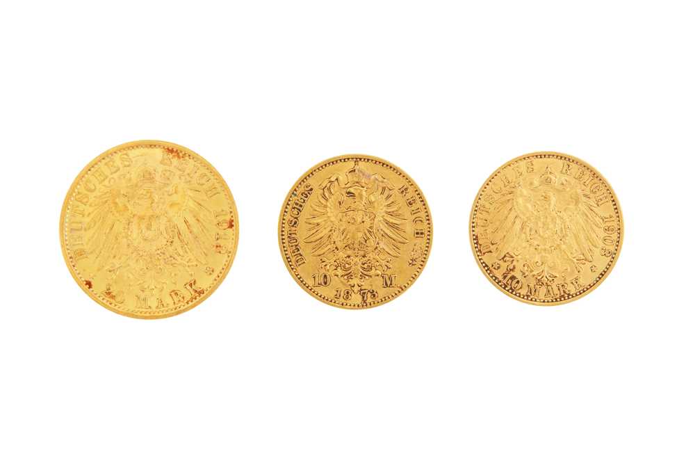 Lot 64 - A GROUP OF THREE GOLD COINS