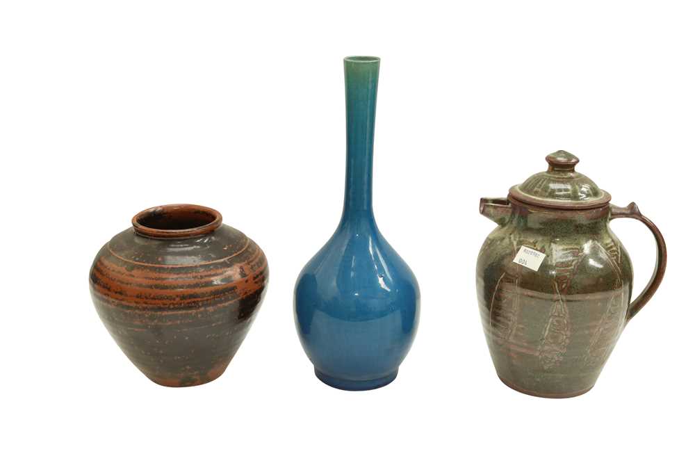 Lot 110 - THREE ITEMS OF STUDIO POTTERY