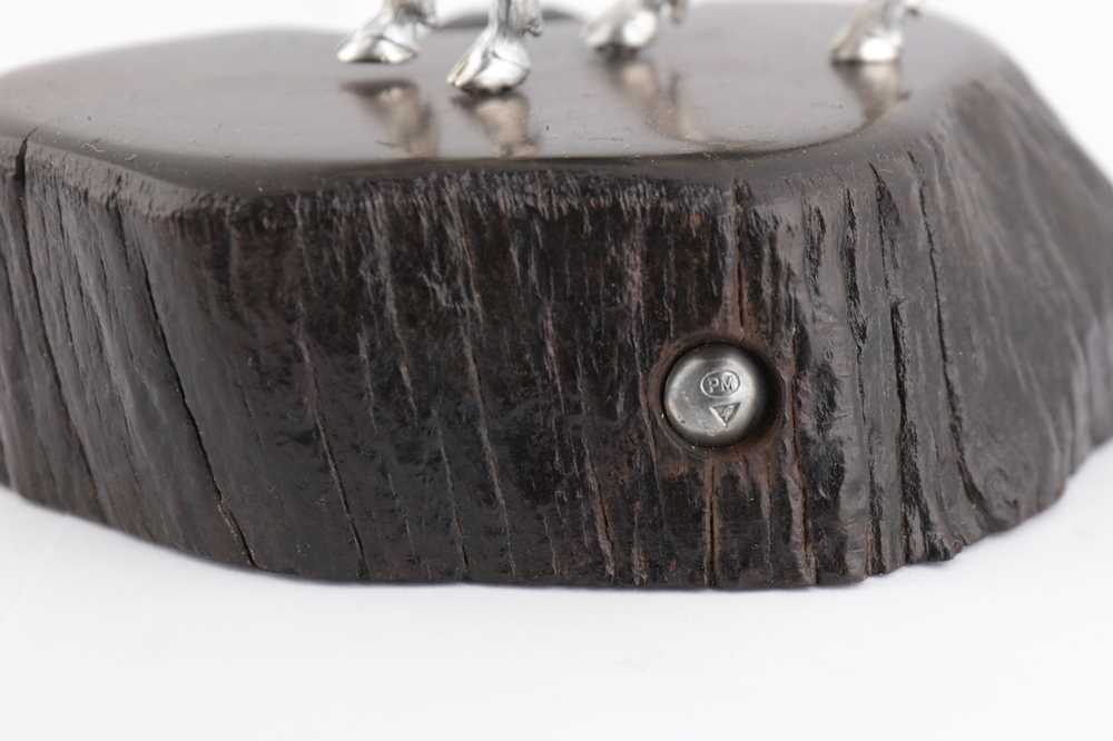 Lot 174 - A contemporary Zimbabwean silver model of a