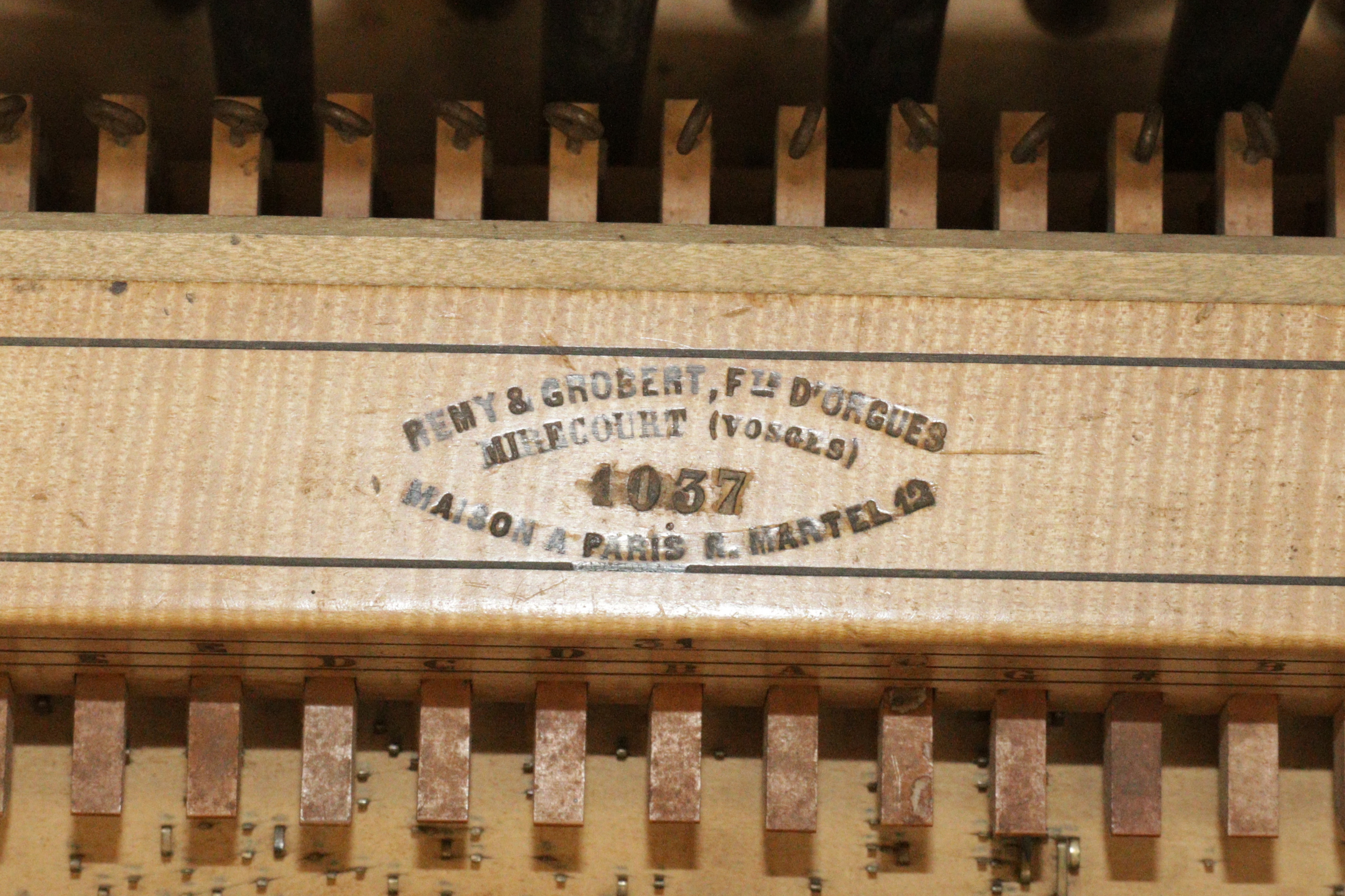 Lot 140 - A 19TH CENTURY FRENCH MECHANICAL ORGAN